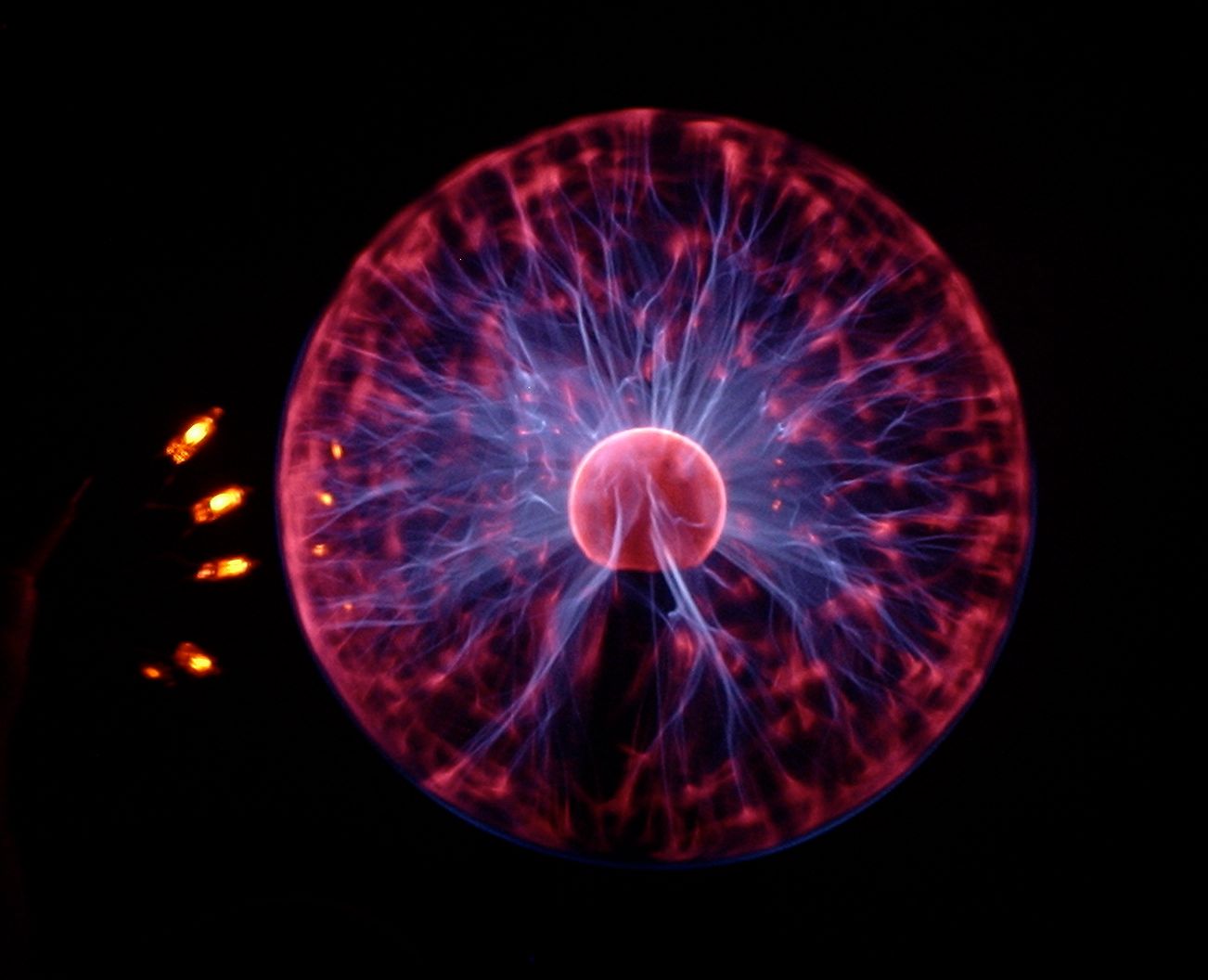 Amazing Plasma Globe Tricks That You Never Knew Before!!! : 6 Steps ...