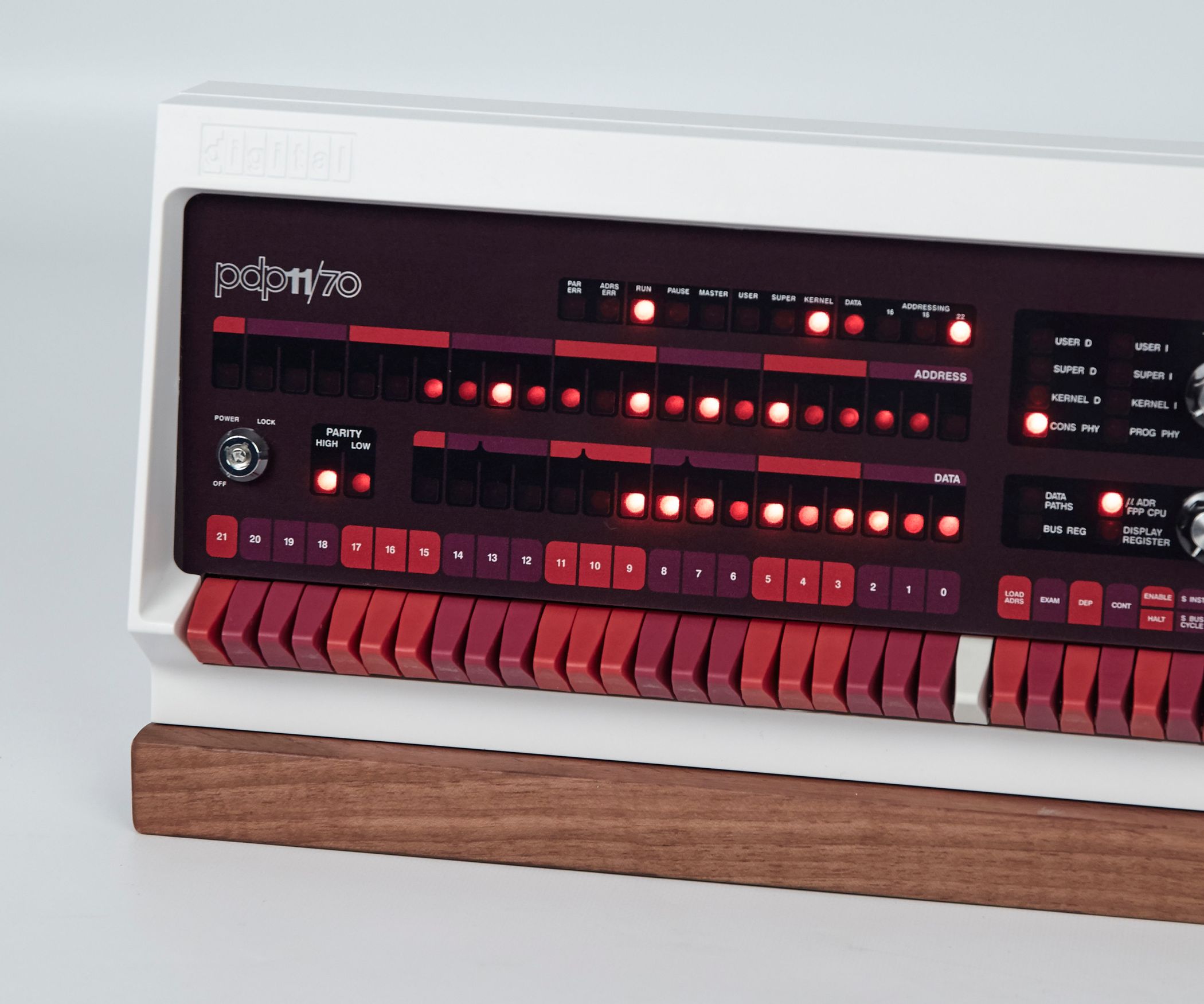 PiDP-11: Replica of the 1970s PDP-11/70 : 4 Steps - Instructables