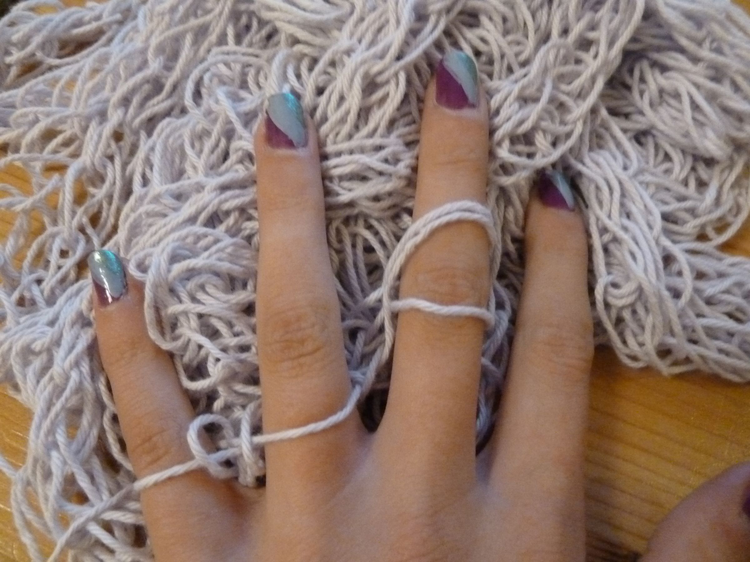 HANDmade Scarf : 6 Steps (with Pictures) - Instructables