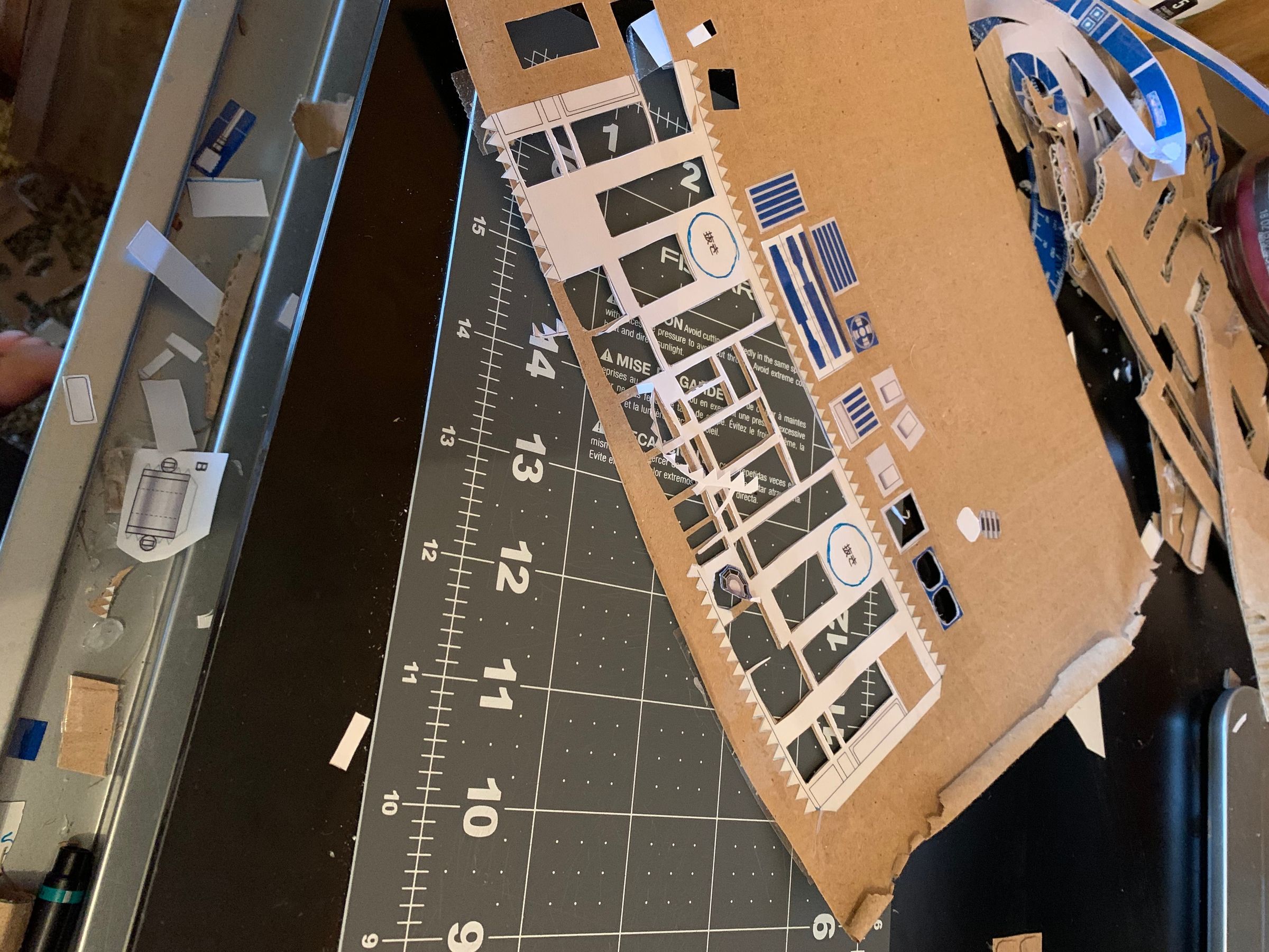 Cardboard R2-D2 Model : 5 Steps (with Pictures) - Instructables