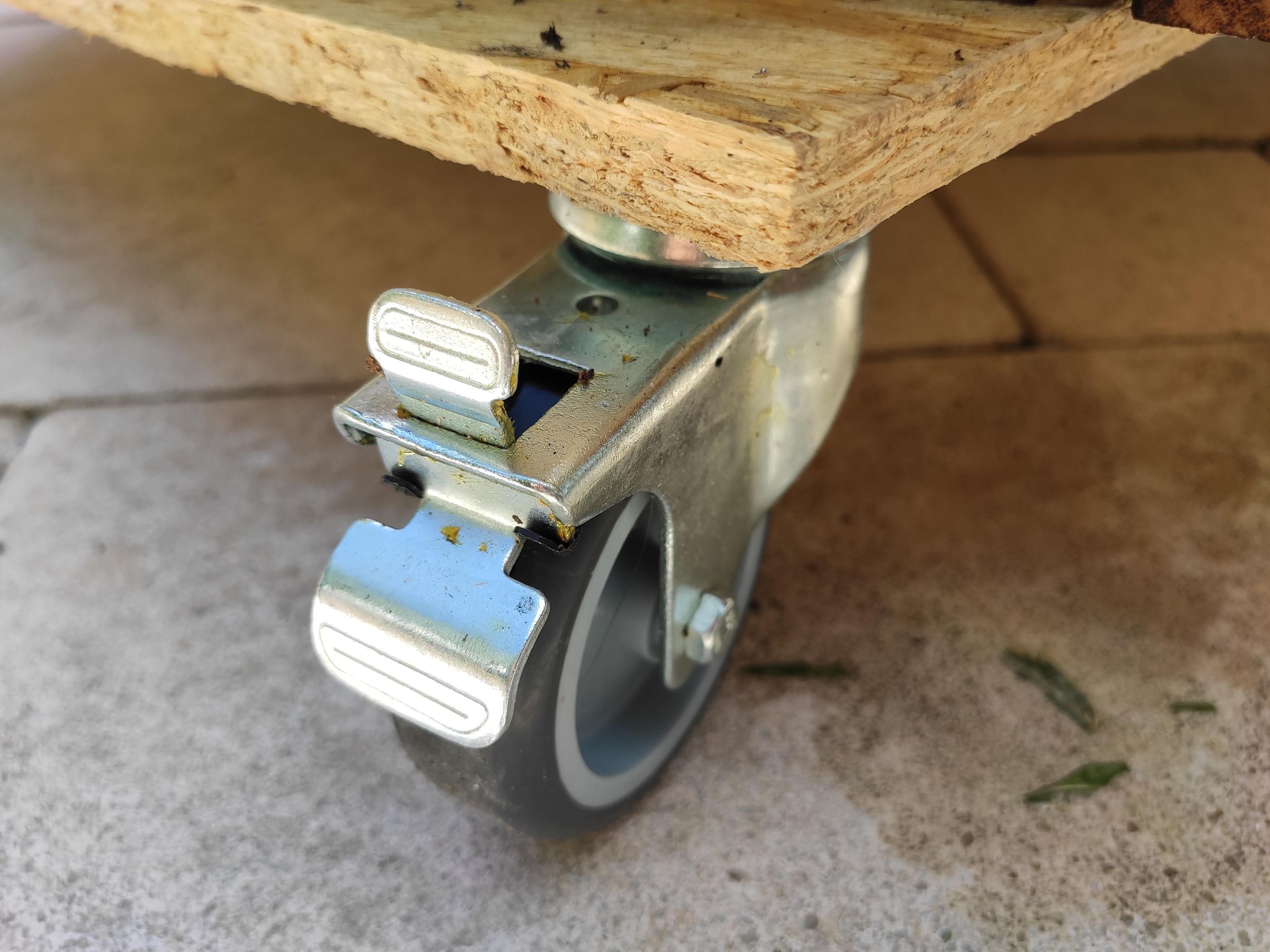 Mobile Vertical Raised Garden Bed Using Old Cases of Wine : 5 Steps ...