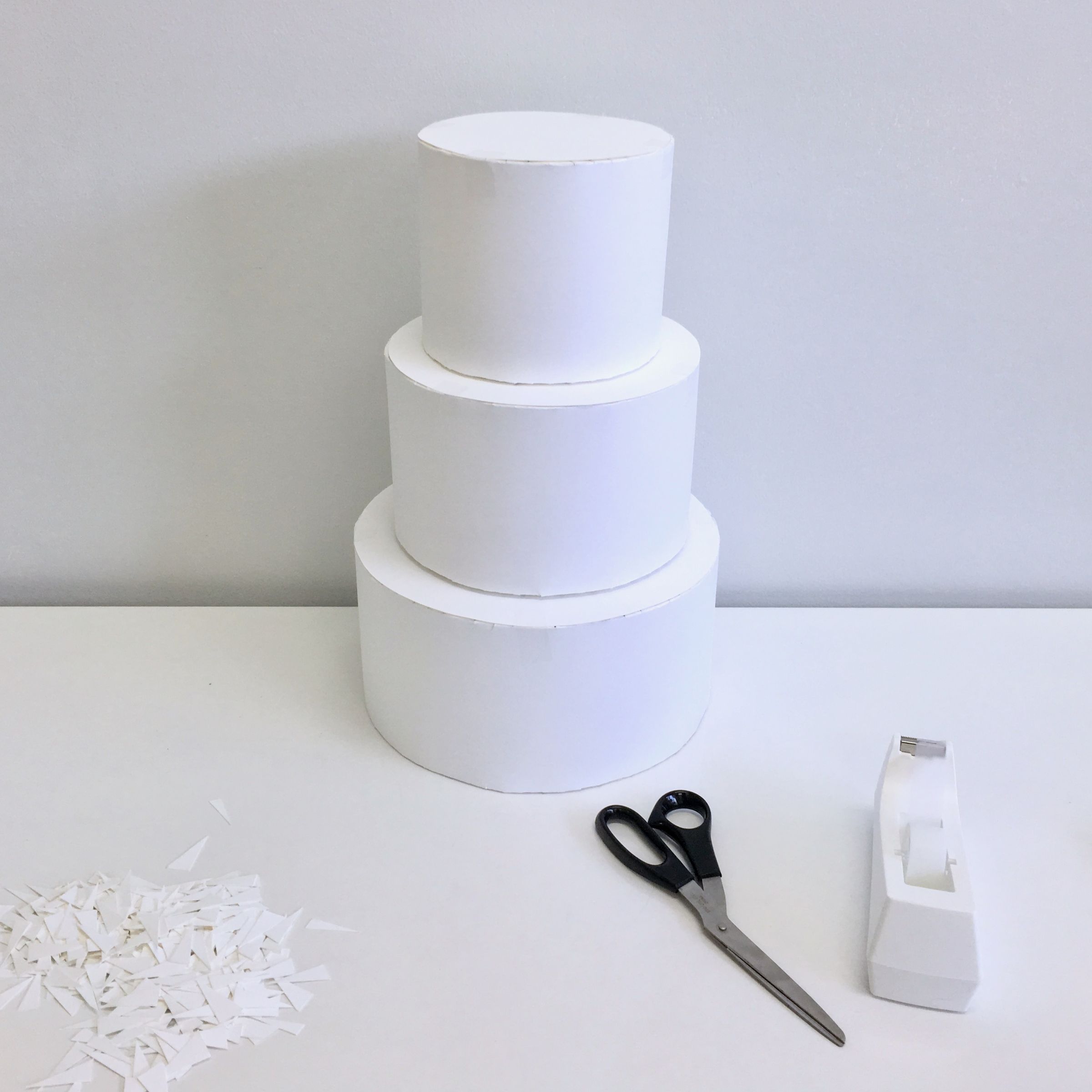 Fake Prop Cake From Cardboard & Soda Cans : 11 Steps (with Pictures ...
