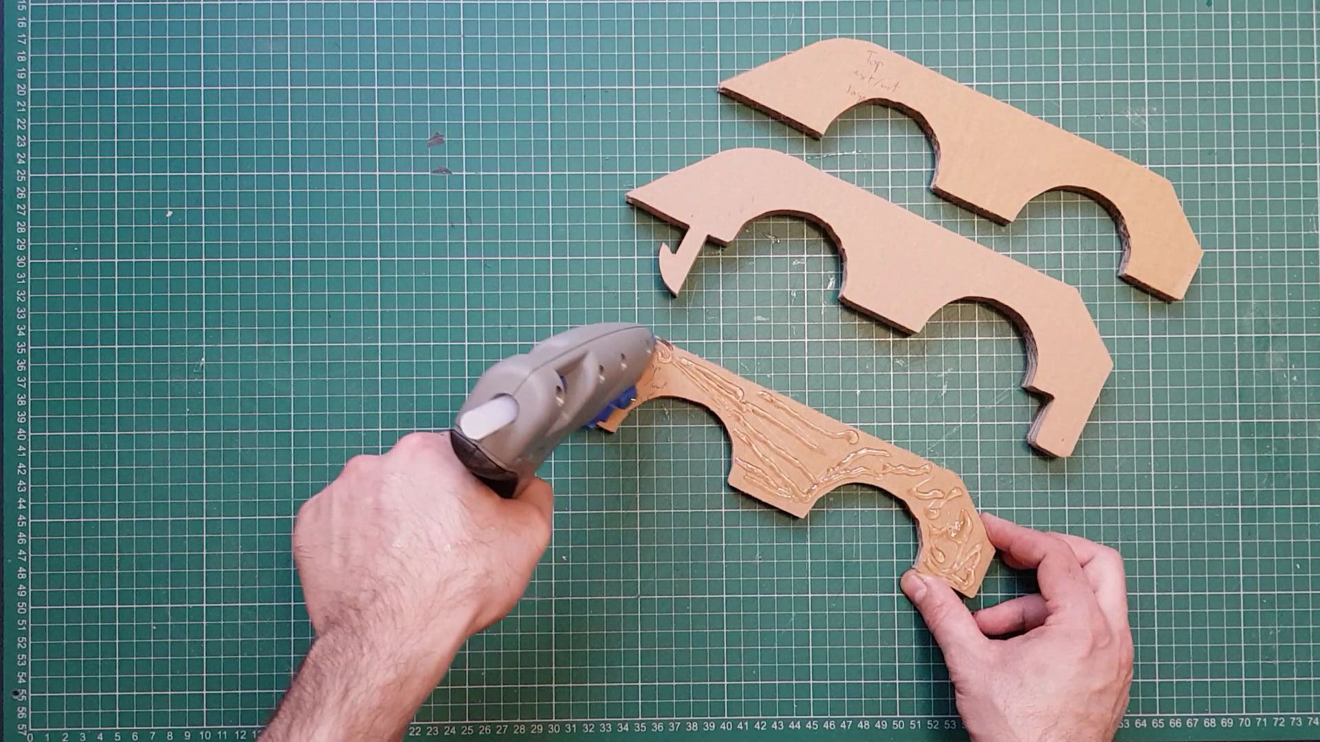 DIY Working Cardboard Handcuffs : 6 Steps (with Pictures) - Instructables