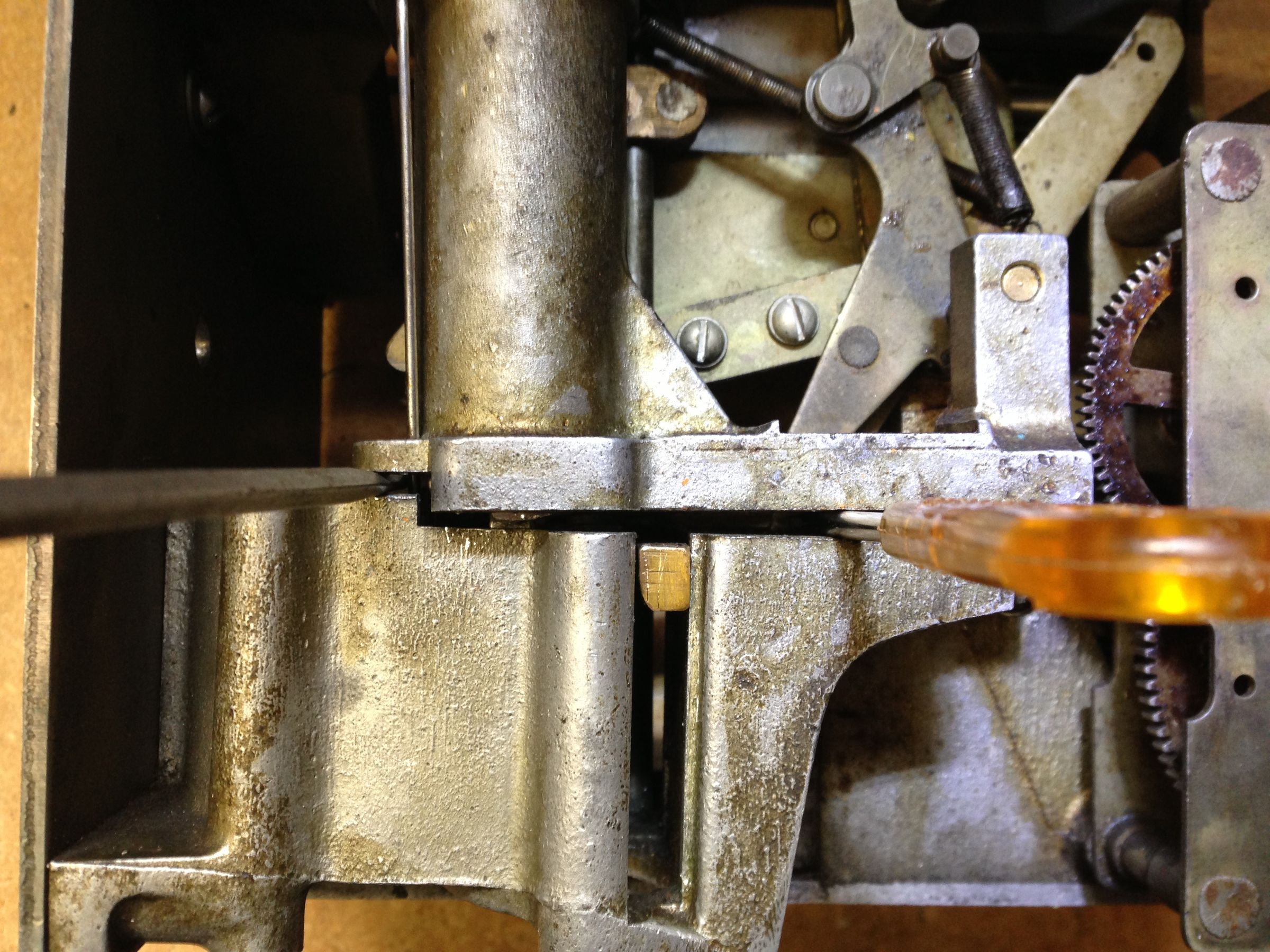Mills Vest Pocket Slot Machine Restoration : 19 Steps (with Pictures ...
