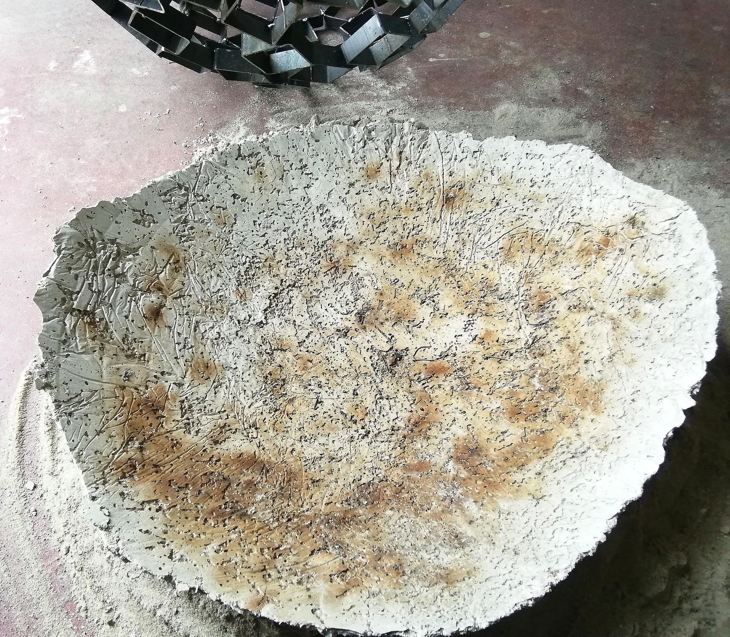 Steel Sphere Which Is Easy to Make With the Help of Some Cement : 11 ...