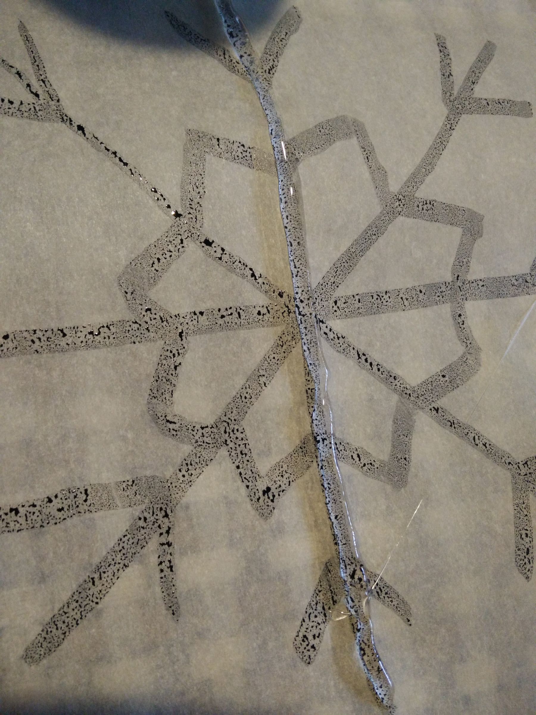 Hot Glue Snowflakes : 9 Steps - Instructables