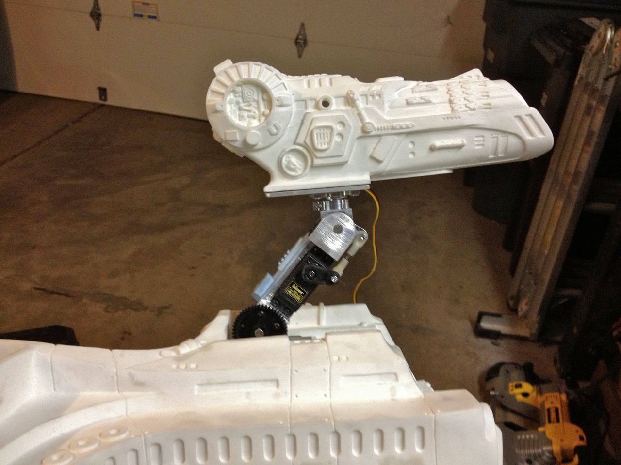 Building a Replica Predator Costume : 10 Steps (with Pictures ...