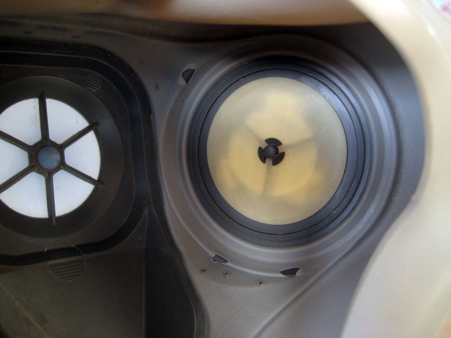 How to Clean Your Respirator Mask : 3 Steps (with Pictures) - Instructables