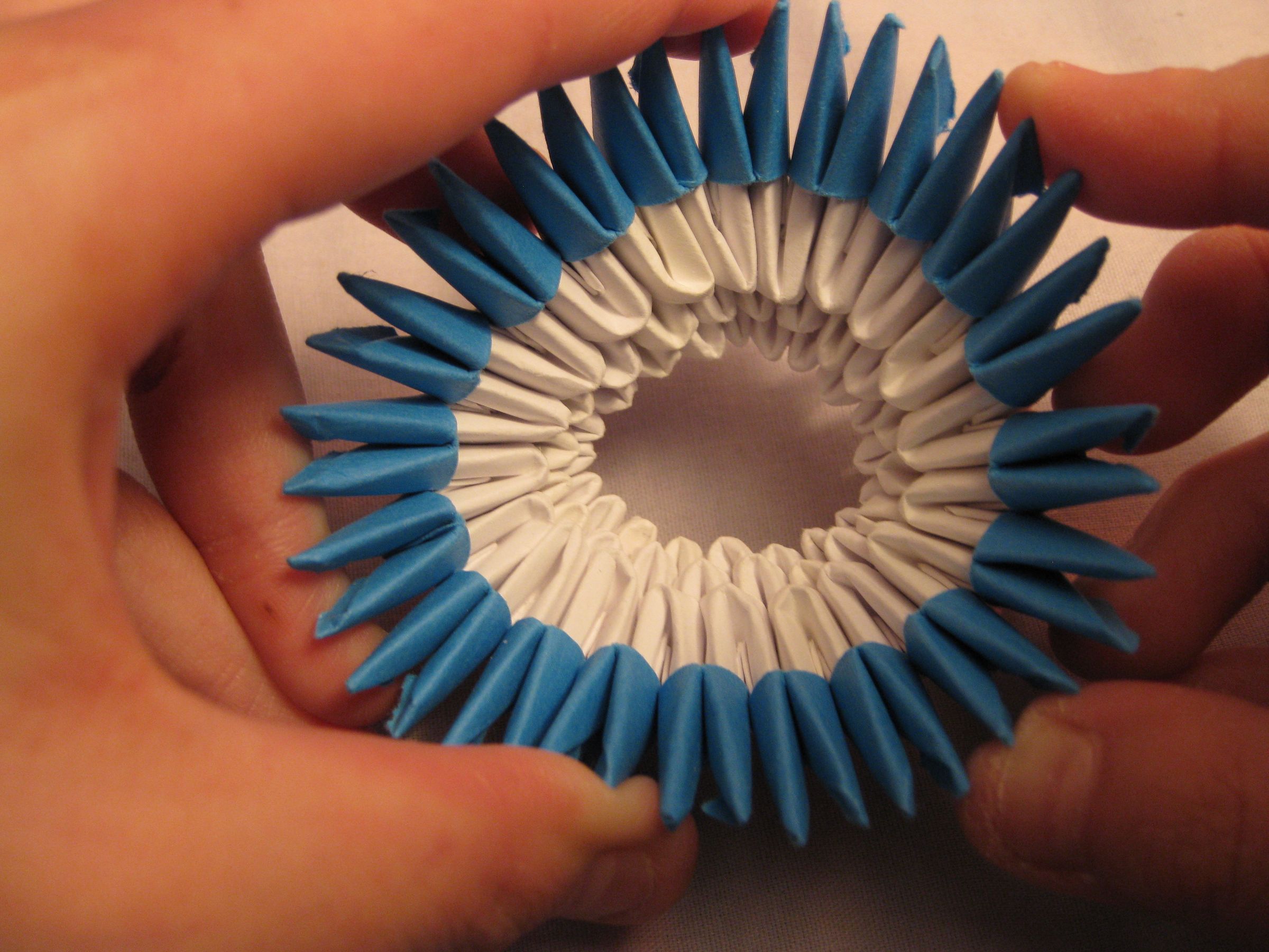 Modular Origami Swan : 11 Steps (with Pictures) - Instructables