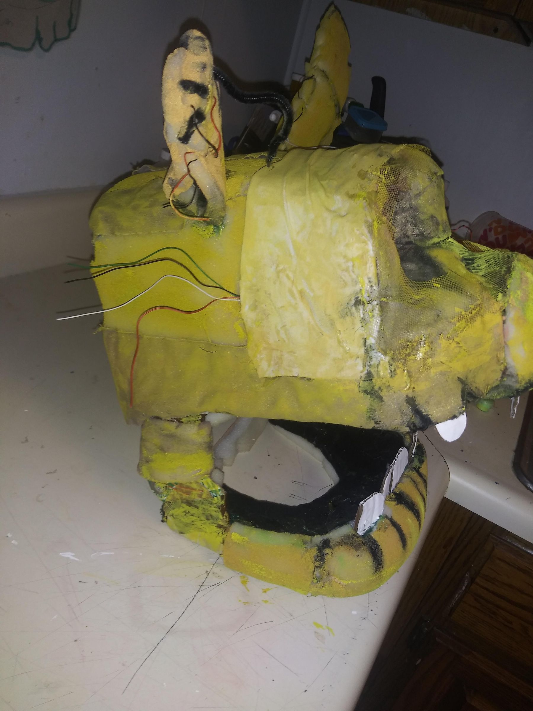 DIY FNAF Spring Trap Full Costume : 4 Steps - Instructables