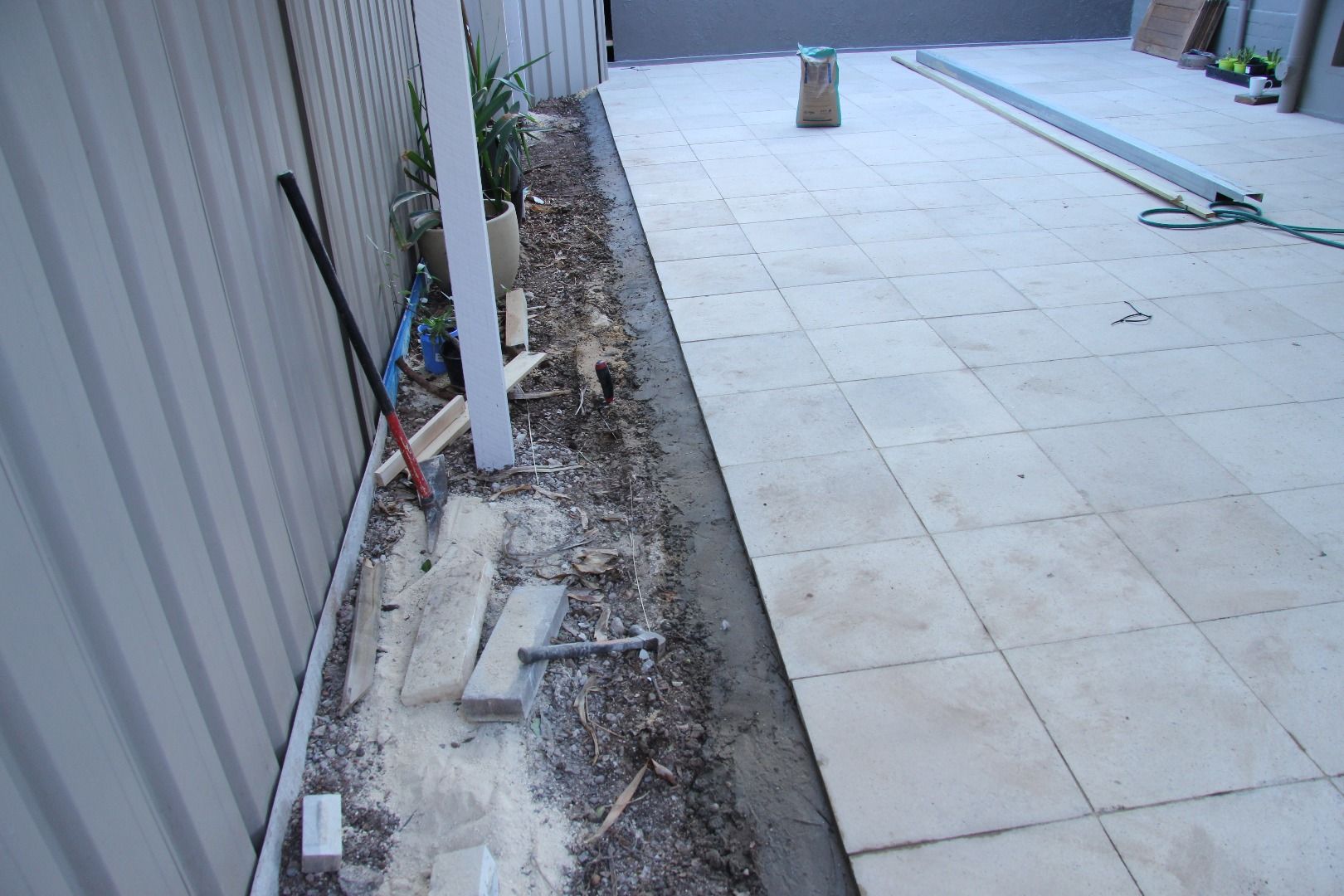 How to Lay Pavers : 10 Steps (with Pictures) - Instructables