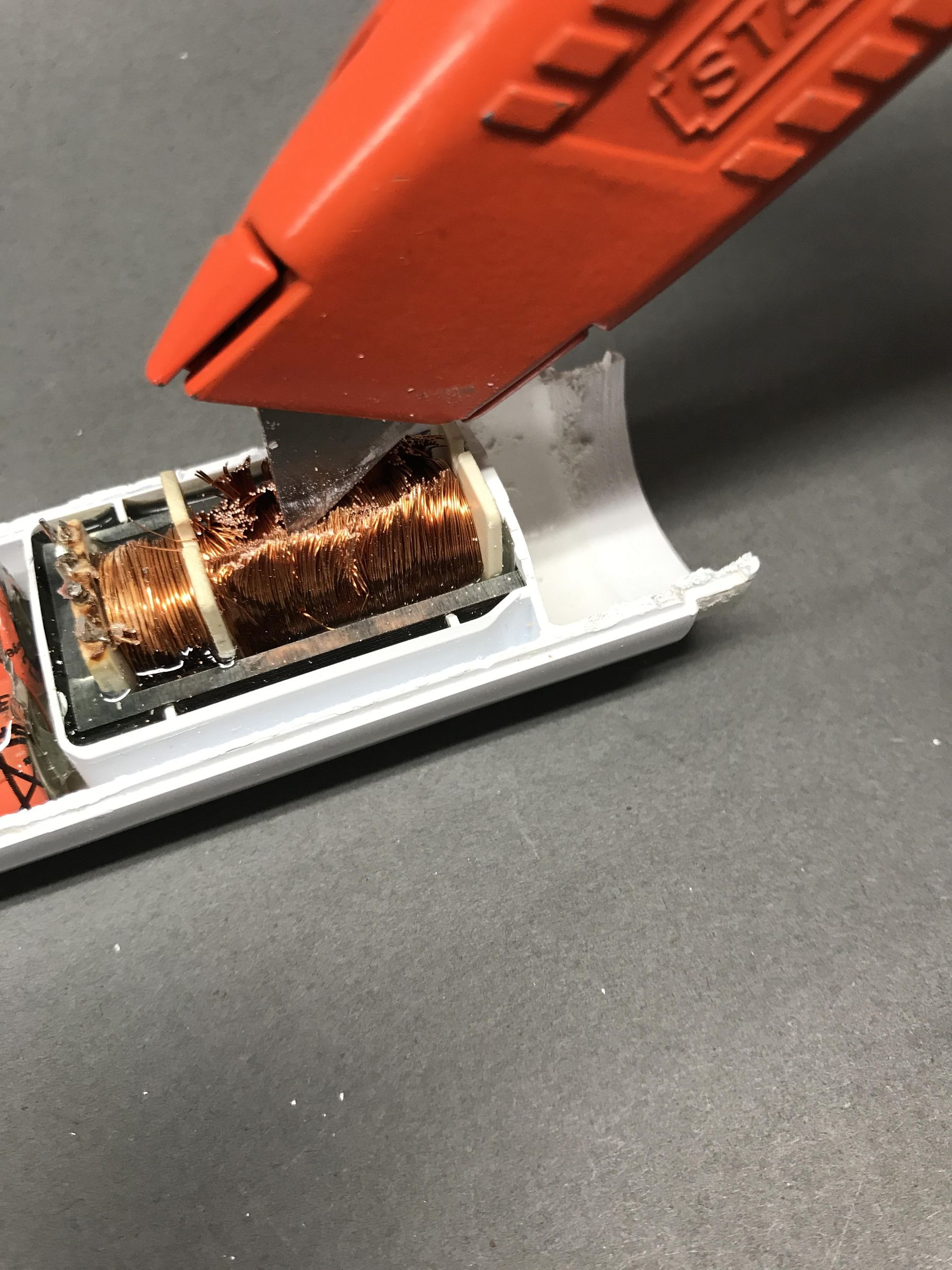 Old Toothbrush Becomes Rechargeable Flashlight : 16 Steps (with ...