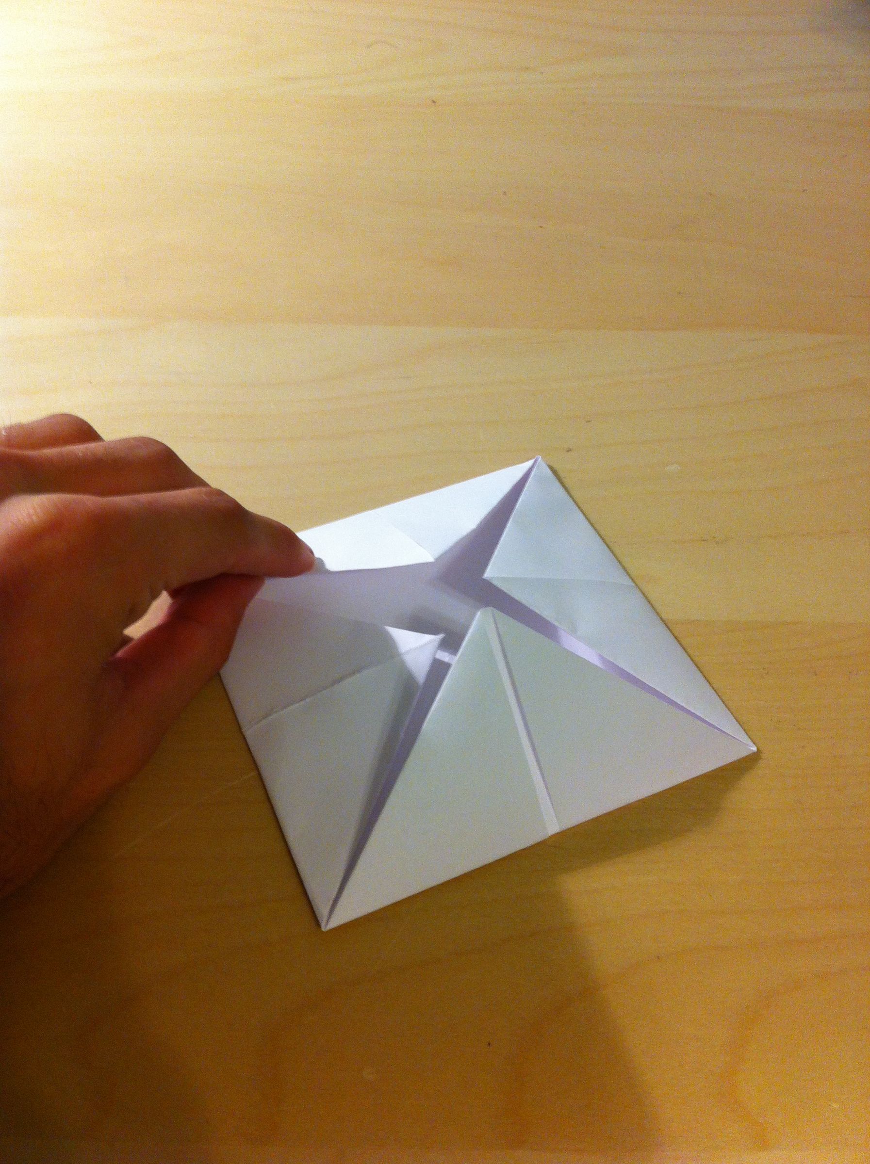 How to Make Paper Fortune Tellers : 10 Steps (with Pictures) - Instructables