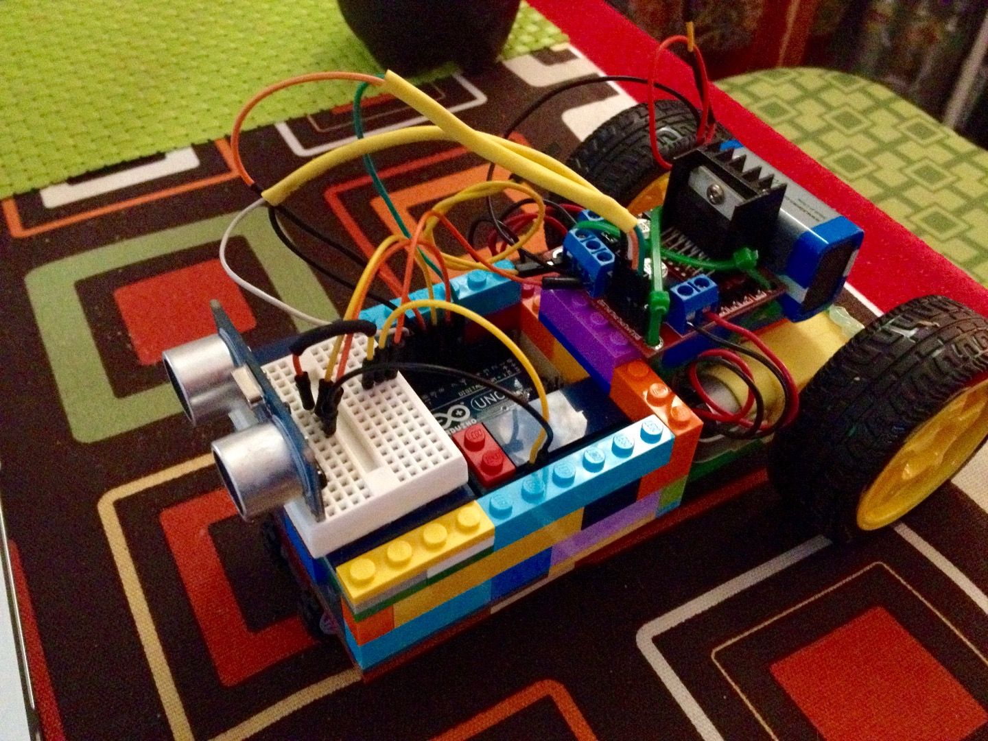 Carro Esquiva Obstáculos (Arduino UNO) : 6 Steps - Instructables