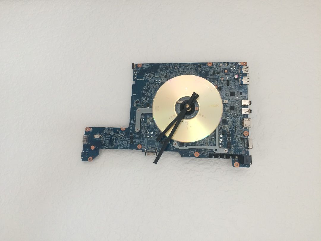 Circuit Board Wall Clock : 5 Steps - Instructables
