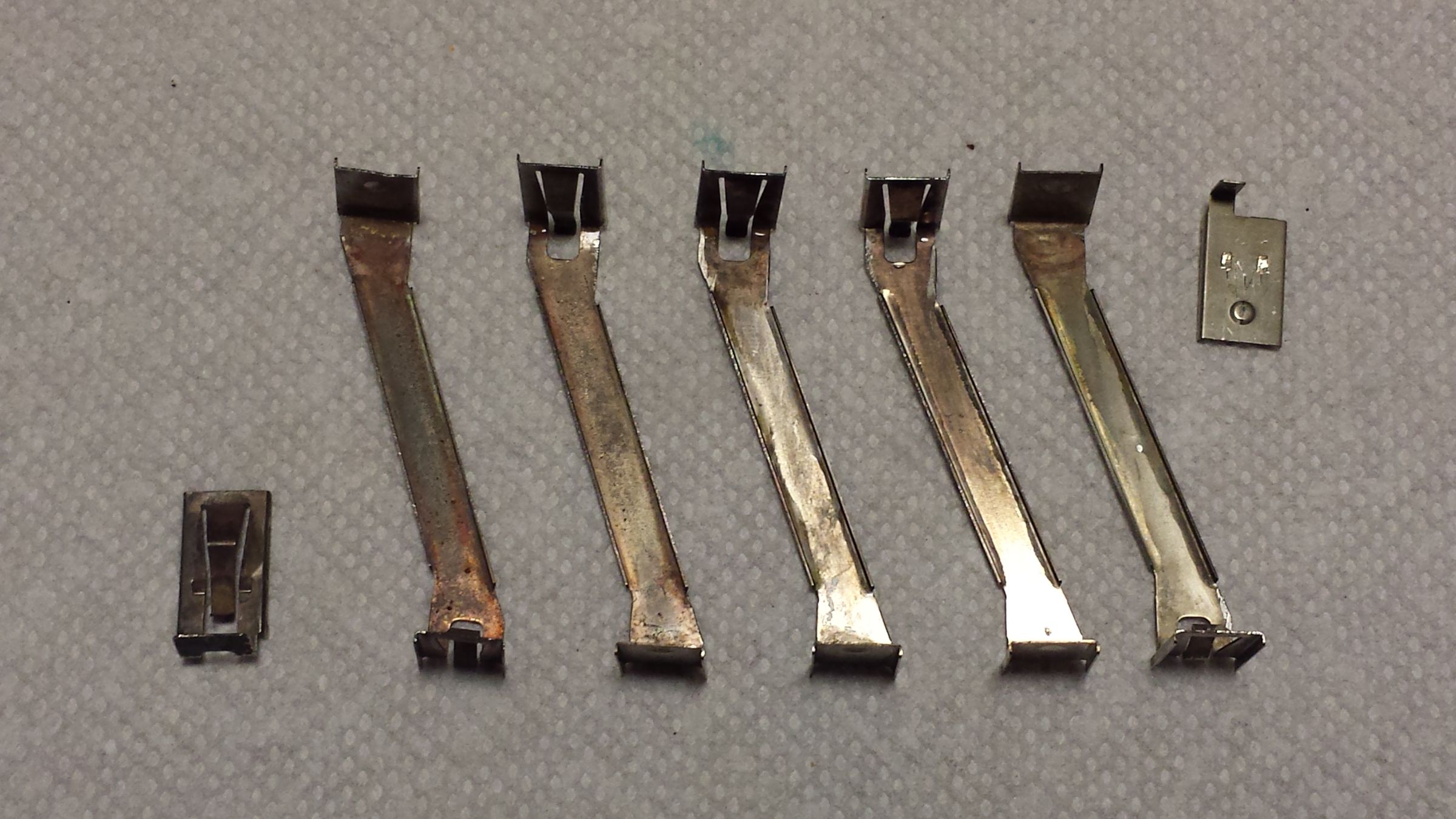 Restoring Corroded Battery Contacts : 7 Steps (with Pictures ...