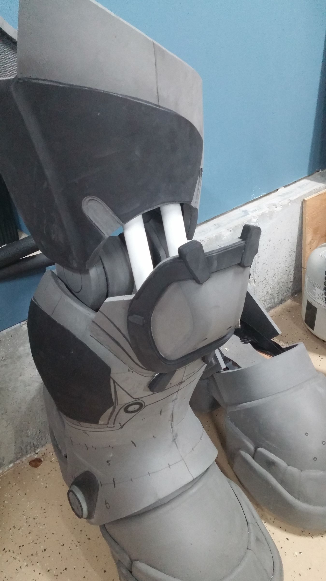 Starcraft 2 Jim Raynor Armor : 24 Steps (with Pictures) - Instructables