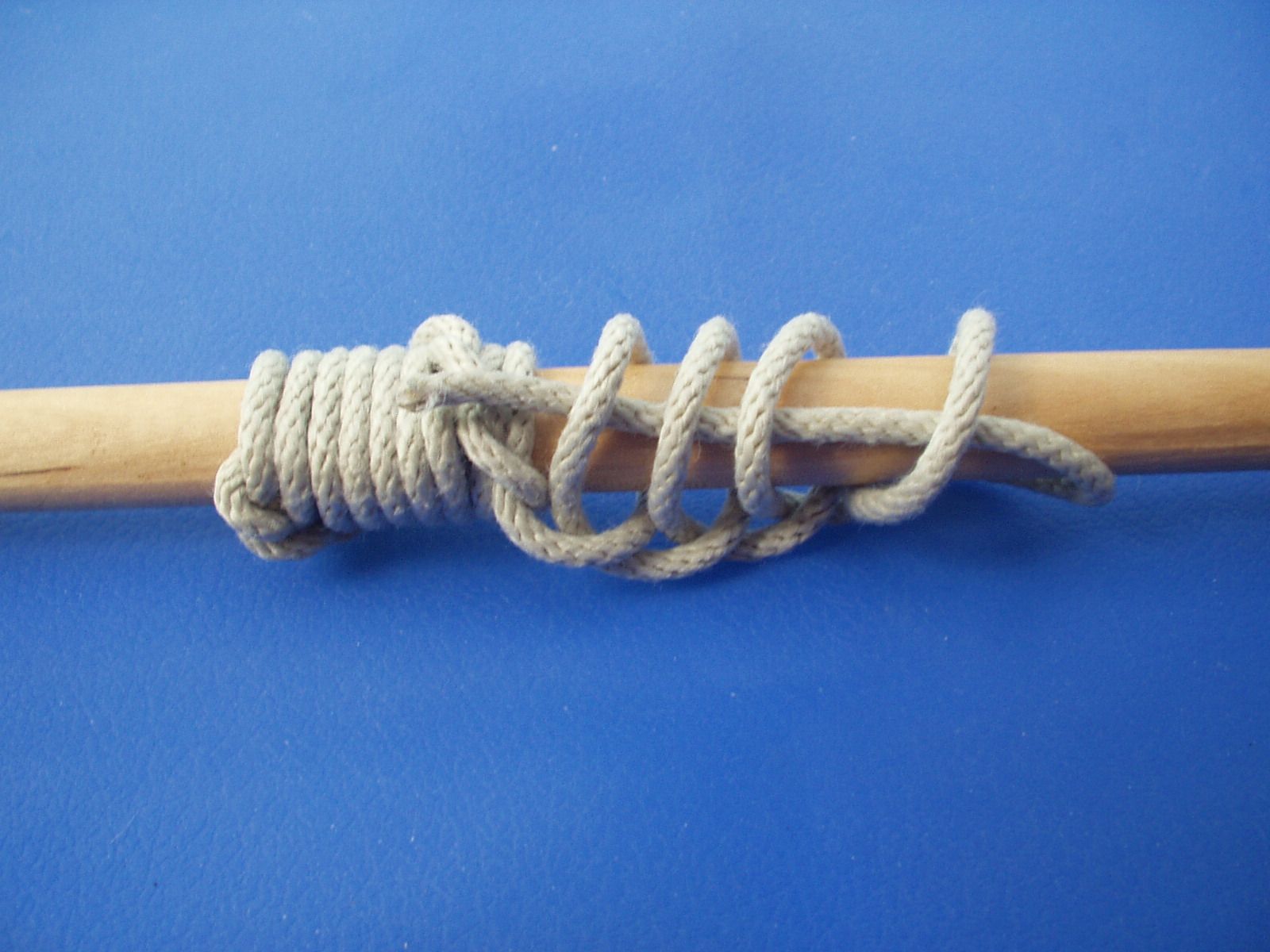 Half Hitching : 9 Steps (with Pictures) - Instructables