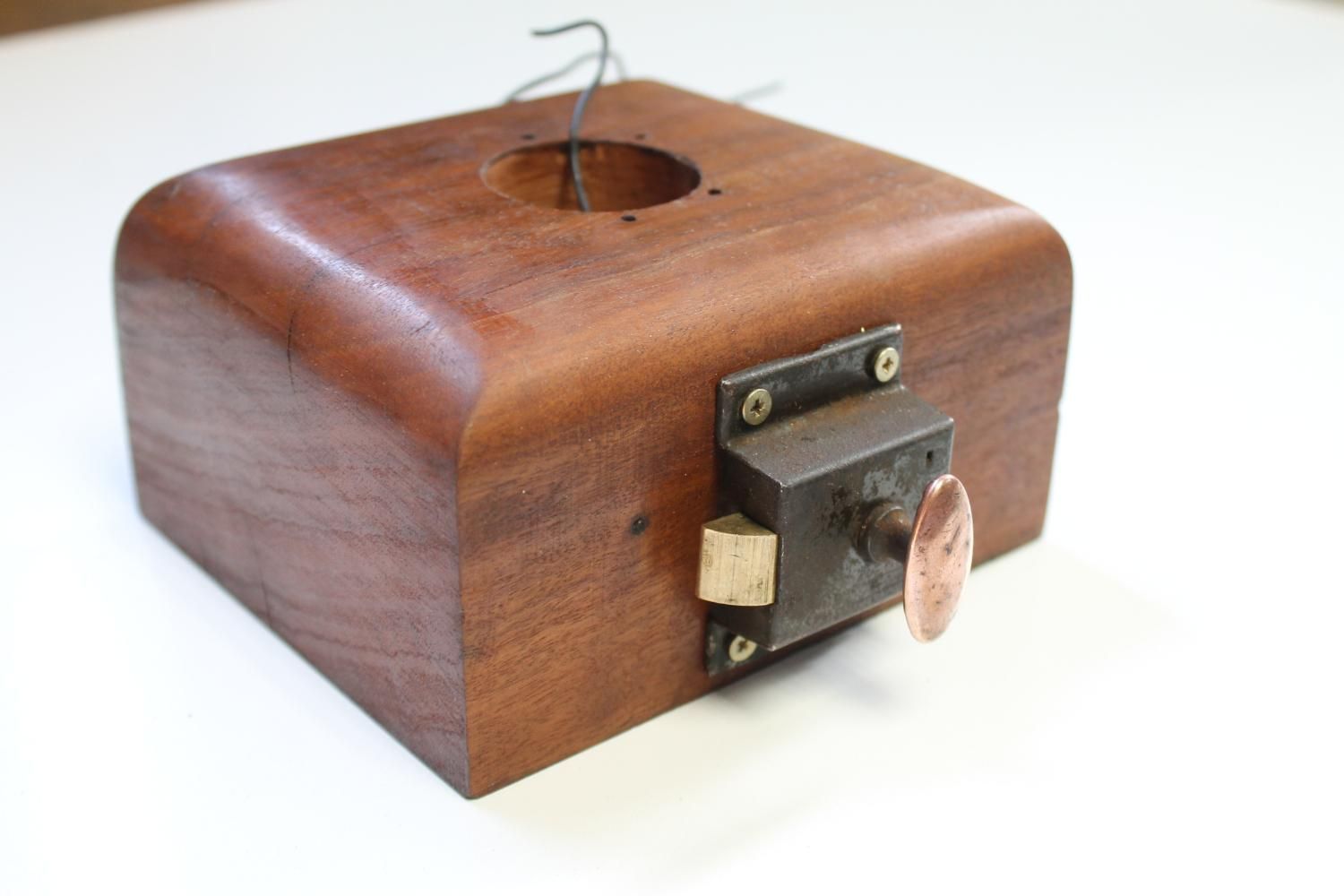 Lamp Made From Found Objects : 14 Steps (with Pictures) - Instructables