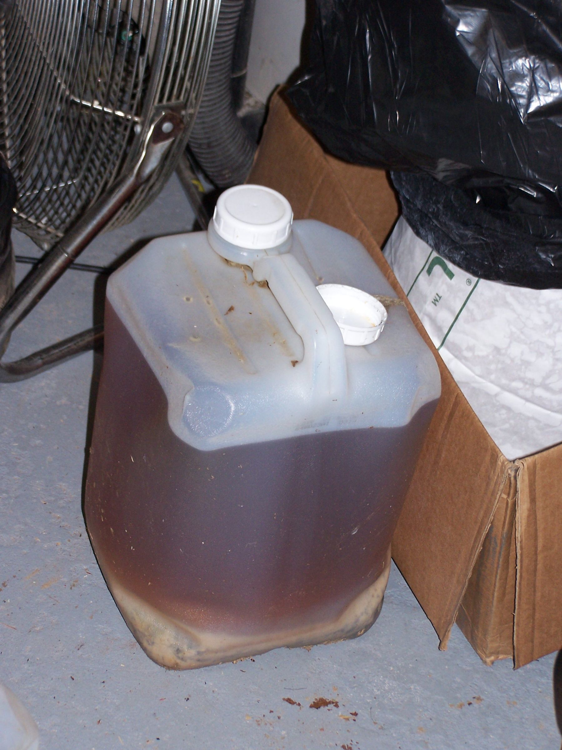 Make Biodiesel! : 8 Steps (with Pictures) - Instructables