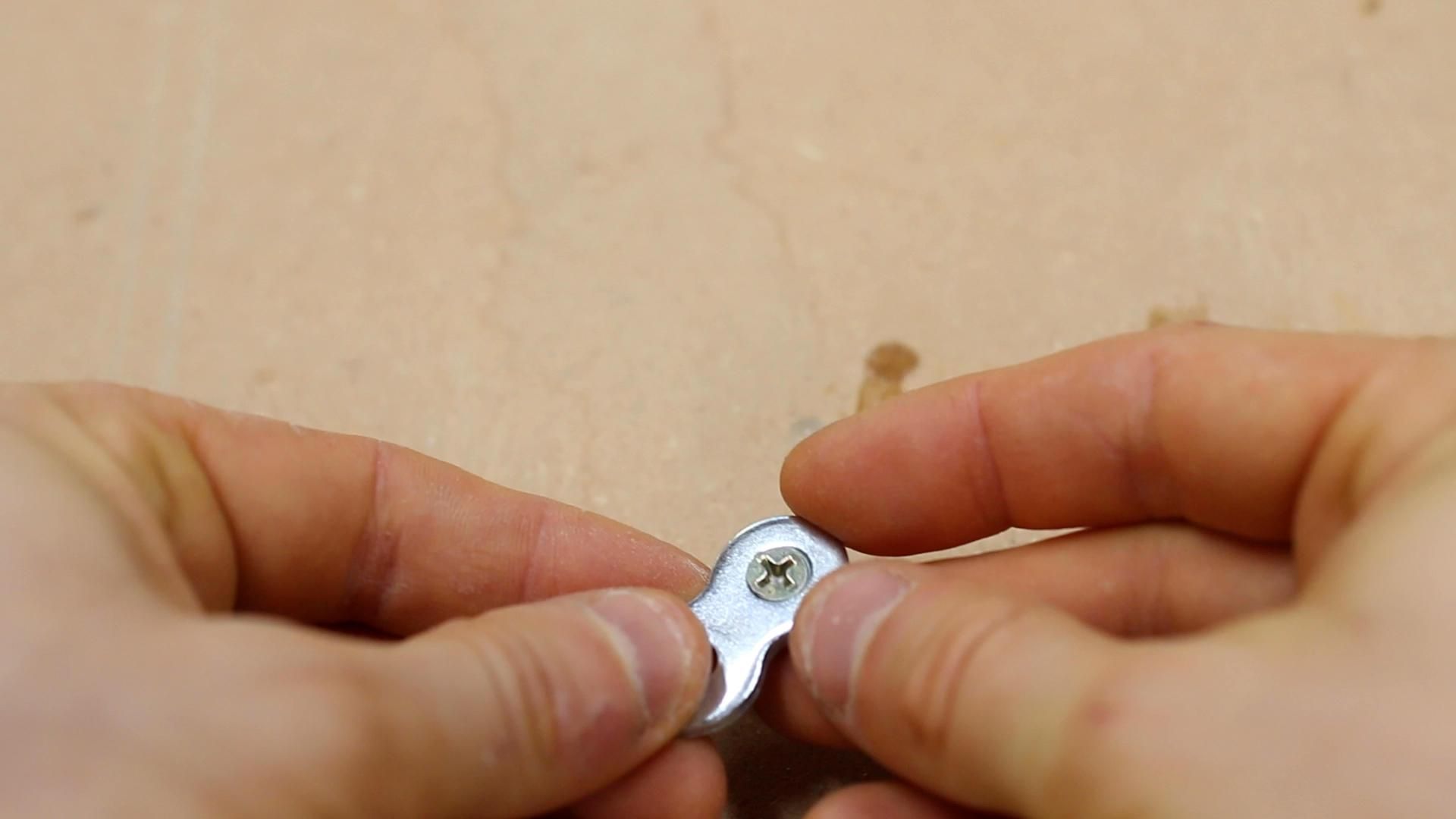 How to Install Figure 8 Table Top Fasteners : 5 Steps (with Pictures ...