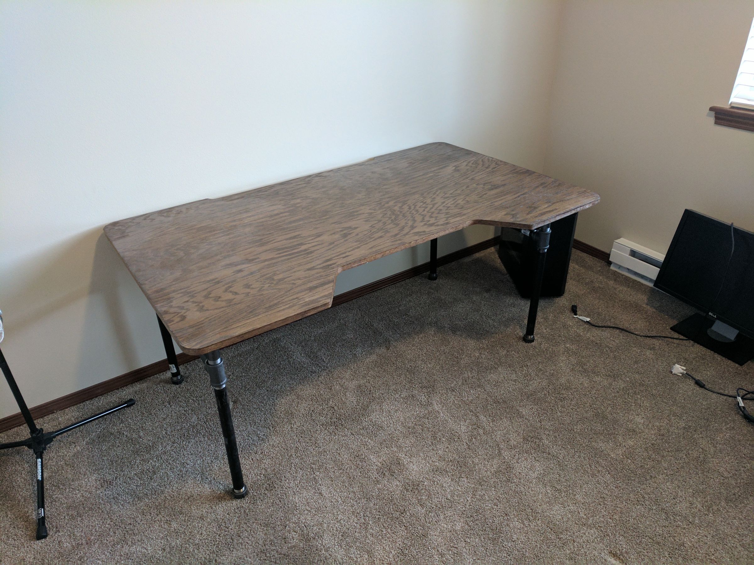 Custom Gaming Desk : 4 Steps (with Pictures) - Instructables