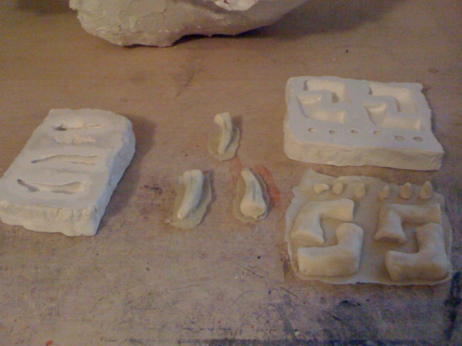 How to Make a Latex Mask With a 2 Part Mold : 12 Steps (with Pictures ...