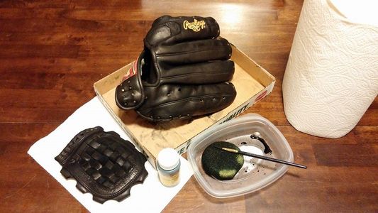 Dyeing a Baseball Glove : 10 Steps (with Pictures) - Instructables