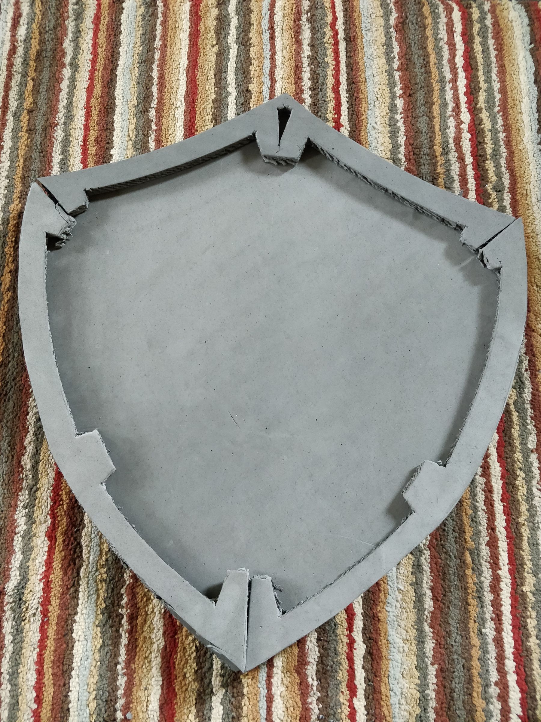 Legend of Zelda Hylian Shield : 7 Steps (with Pictures) - Instructables