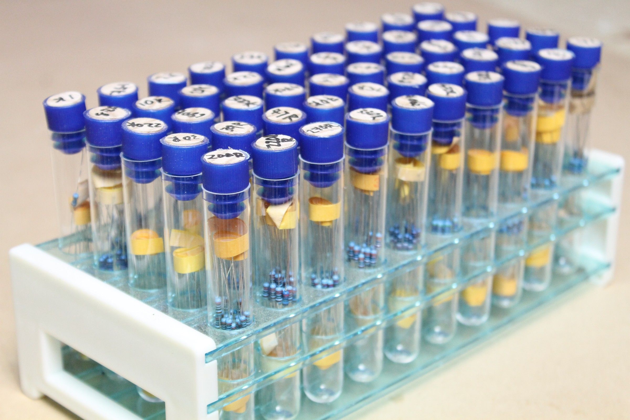 Resistor Organizer and Storage : 4 Steps (with Pictures) - Instructables