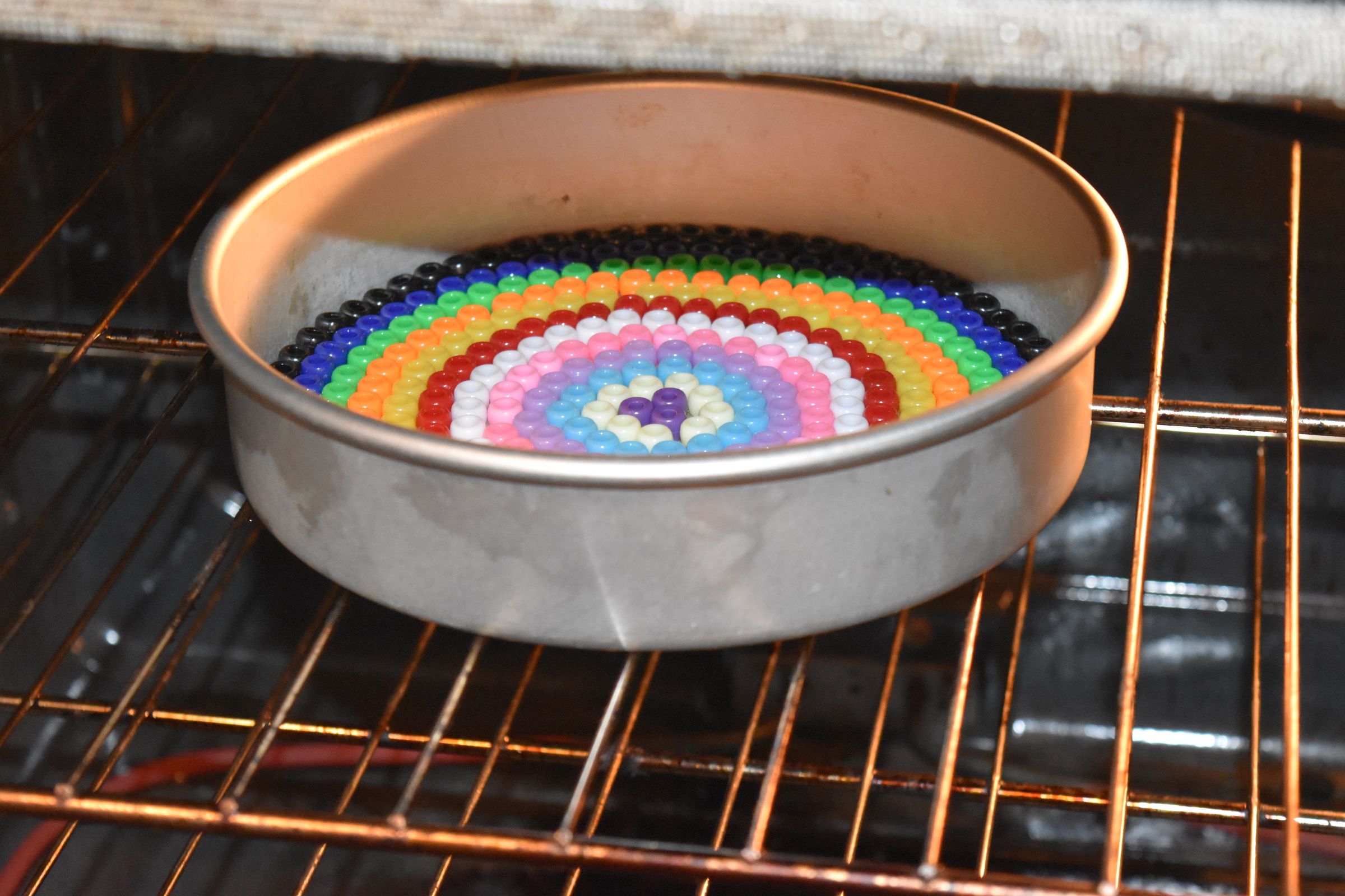 Plastic Pony Bead Bowl : 7 Steps - Instructables