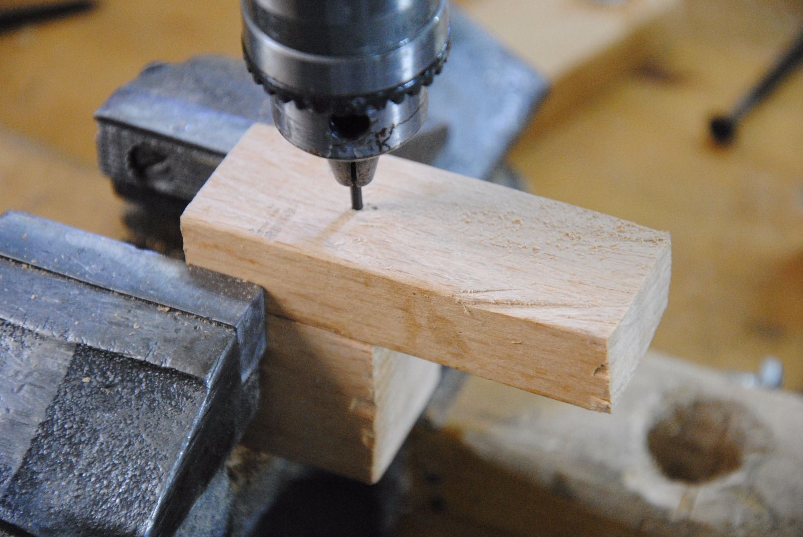 Make Your Own Wooden C-Clamp! | DIY Woodworking Tools #2 : 10 Steps ...