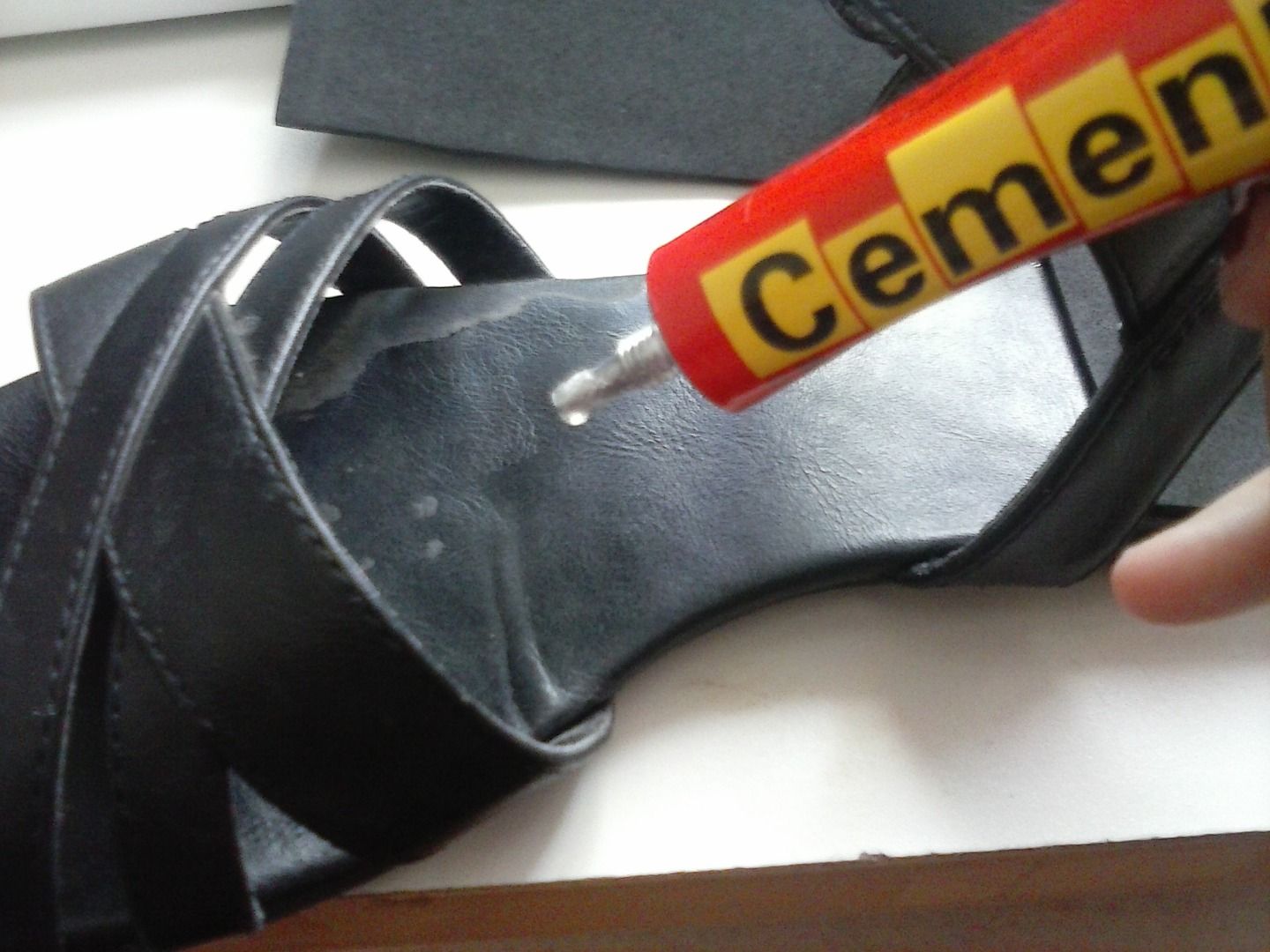 Sandals Insoles Restoration : 3 Steps (with Pictures) - Instructables