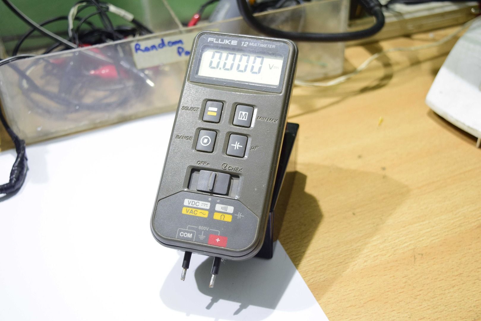 Setting Up the Perfect Electronics Workplace : 16 Steps (with Pictures ...