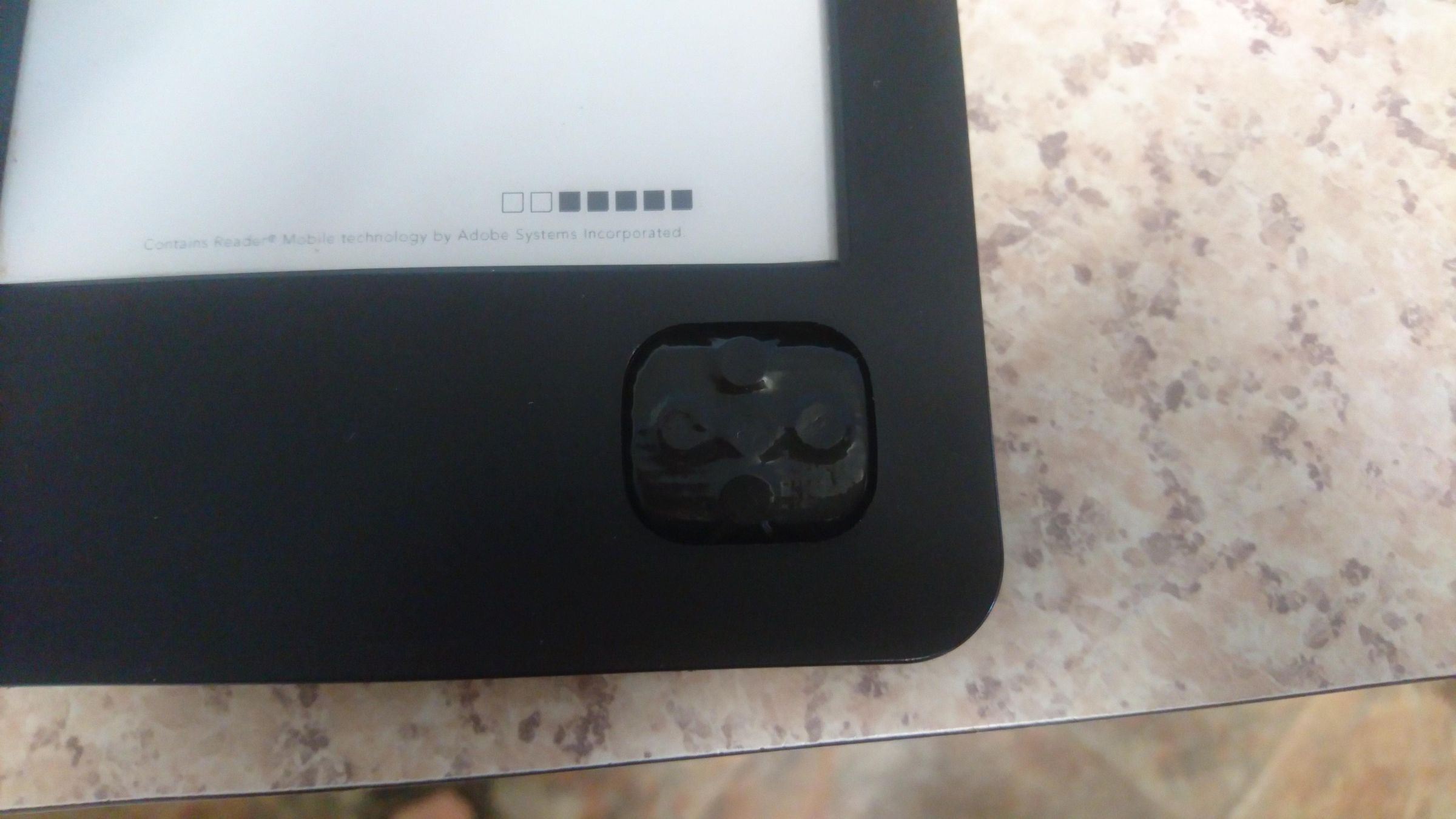 Repair Kobo EReader N647 D-pad Controller : 6 Steps - Instructables