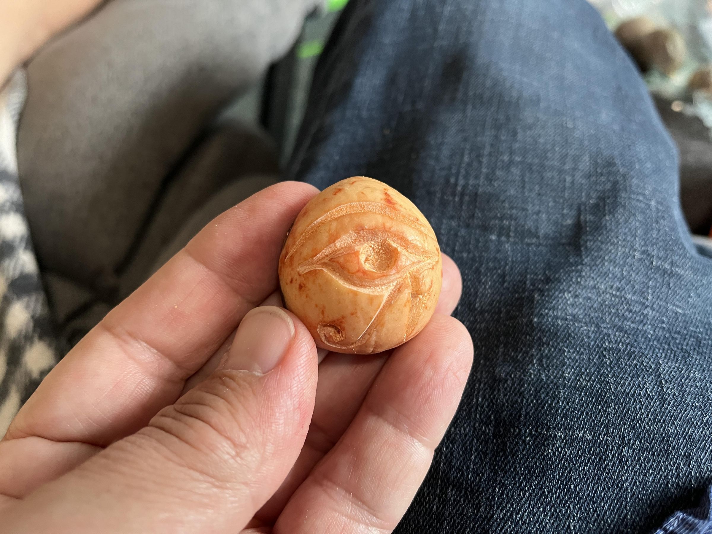 How to Carve Avocado Pits : 4 Steps (with Pictures) - Instructables