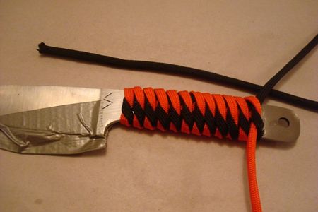 Paracord Wrapping a Knife Handle : 7 Steps (with Pictures) - Instructables