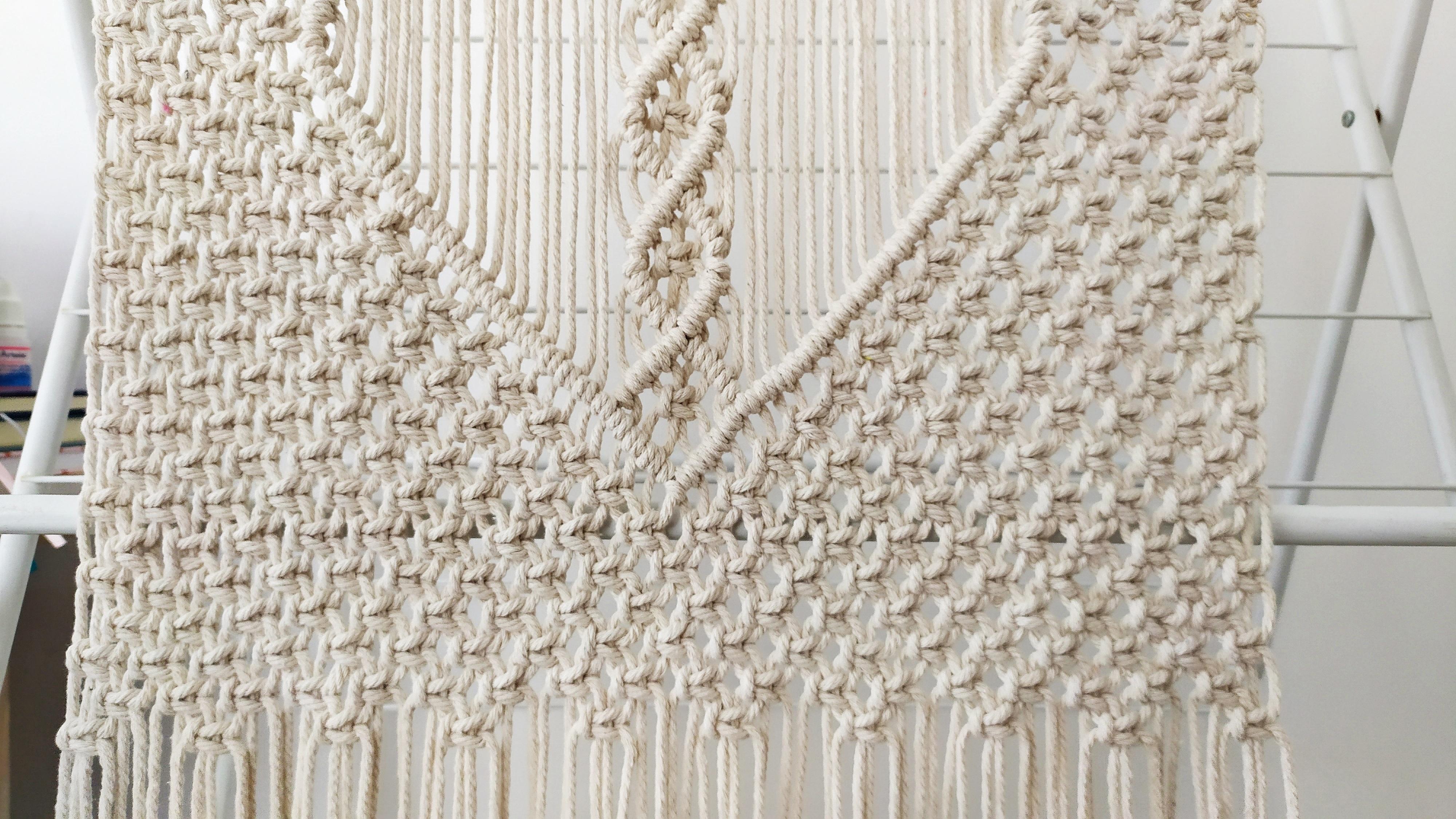 How to Make a Bohemian Macrame Rug : 14 Steps (with Pictures ...