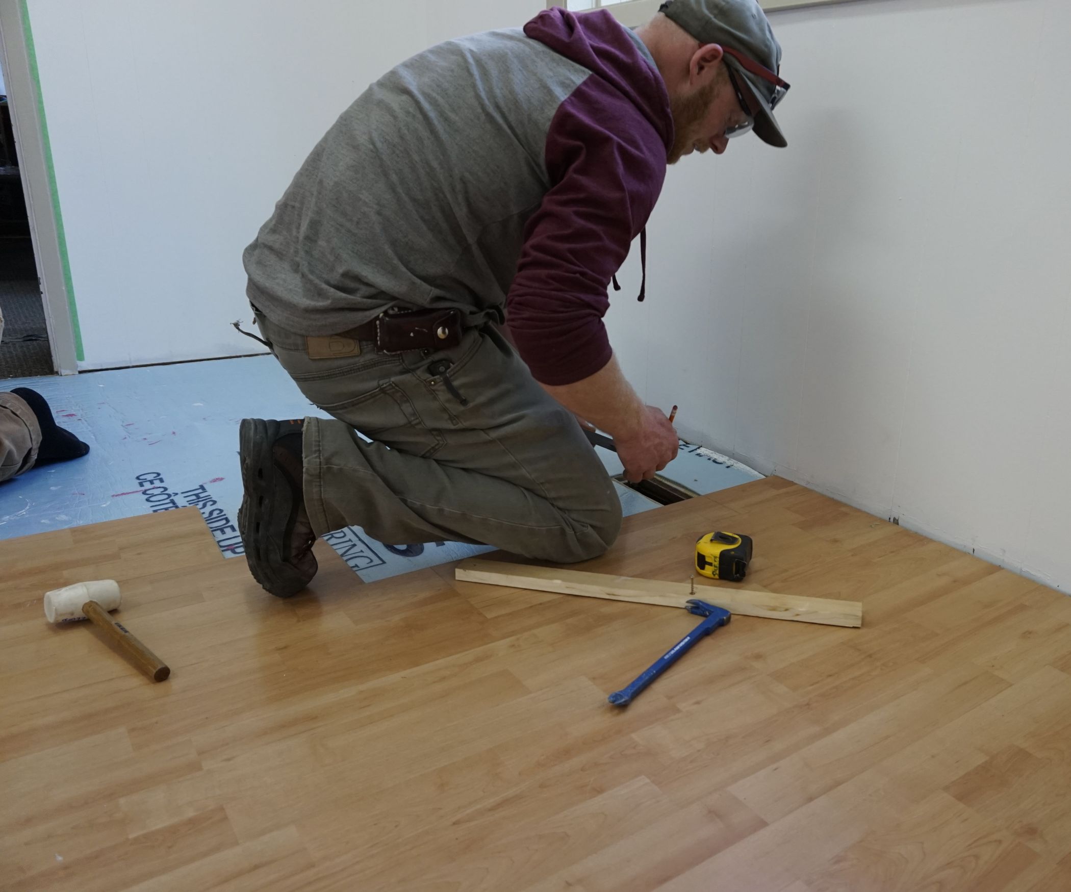 Reused Click Flooring - Sewing Room Reno : 5 Steps (with Pictures ...
