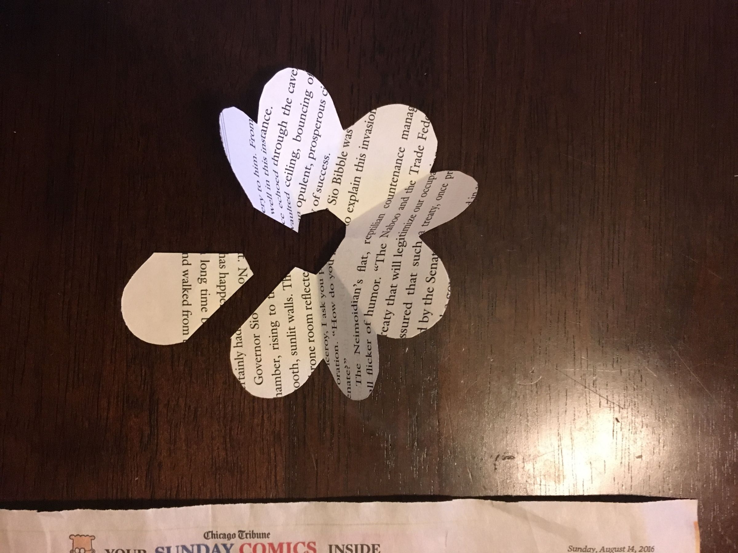 How to Make Book Page Flowers : 7 Steps (with Pictures) - Instructables