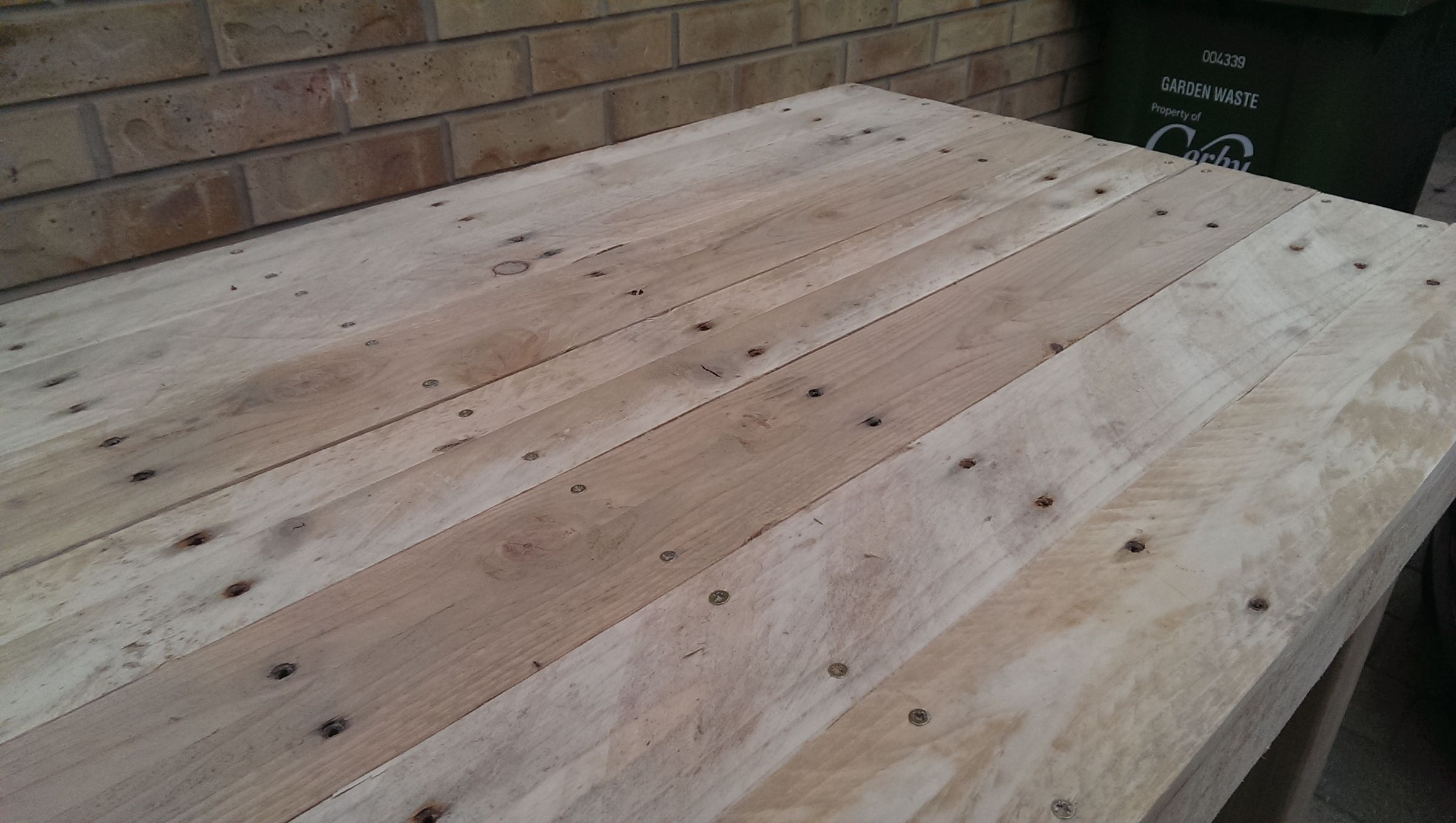 Pallet Workbench : 7 Steps (with Pictures) - Instructables