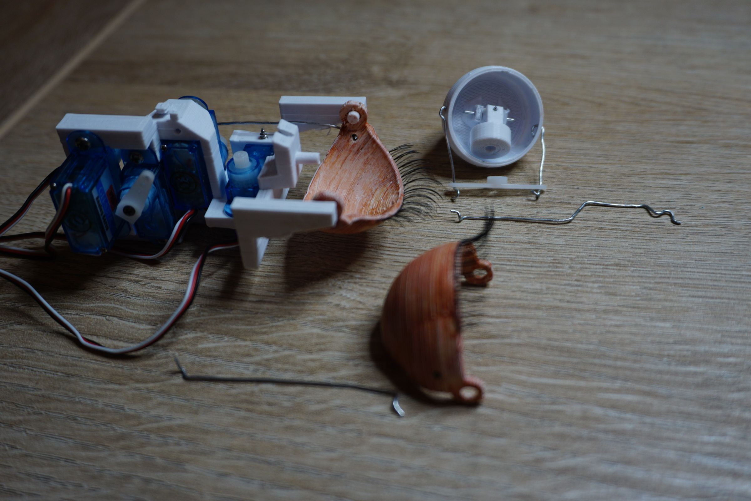 Animatronic Eyes With Remote Control : 5 Steps - Instructables