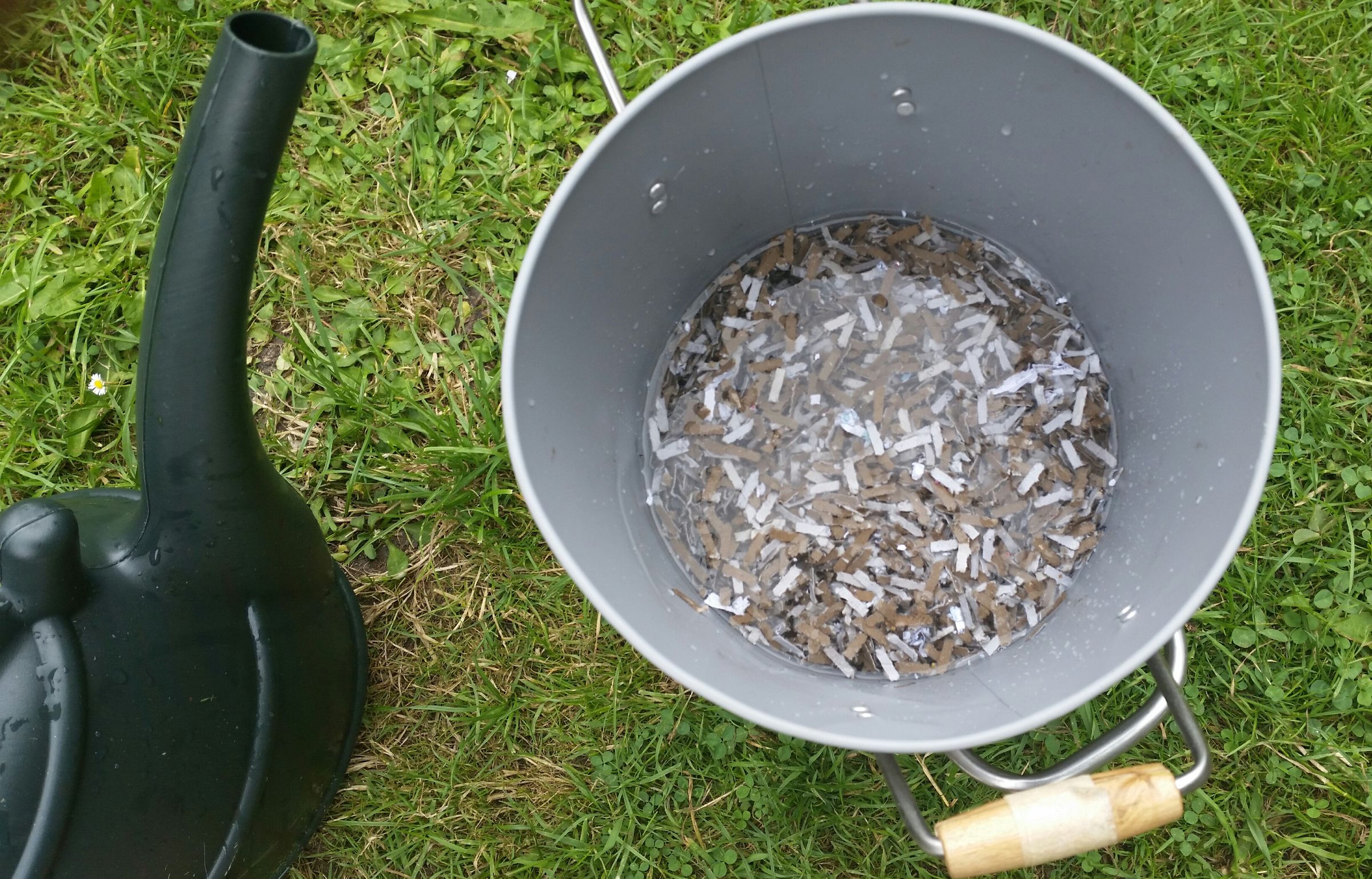 Recycle Cardboard Tubes for Fire Logs : 9 Steps (with Pictures ...