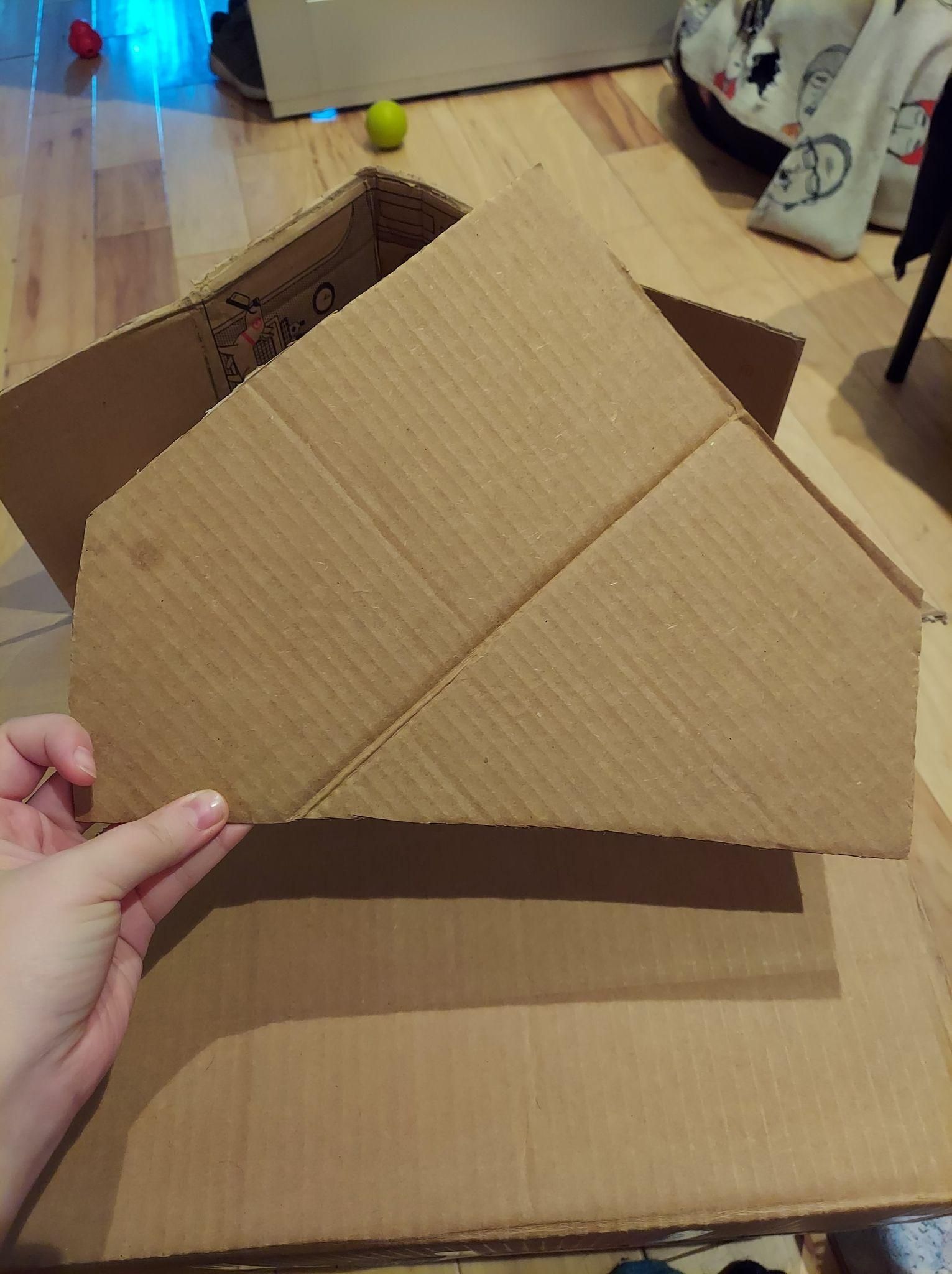 Cardboard Gingerbread Cat House : 12 Steps (with Pictures) - Instructables
