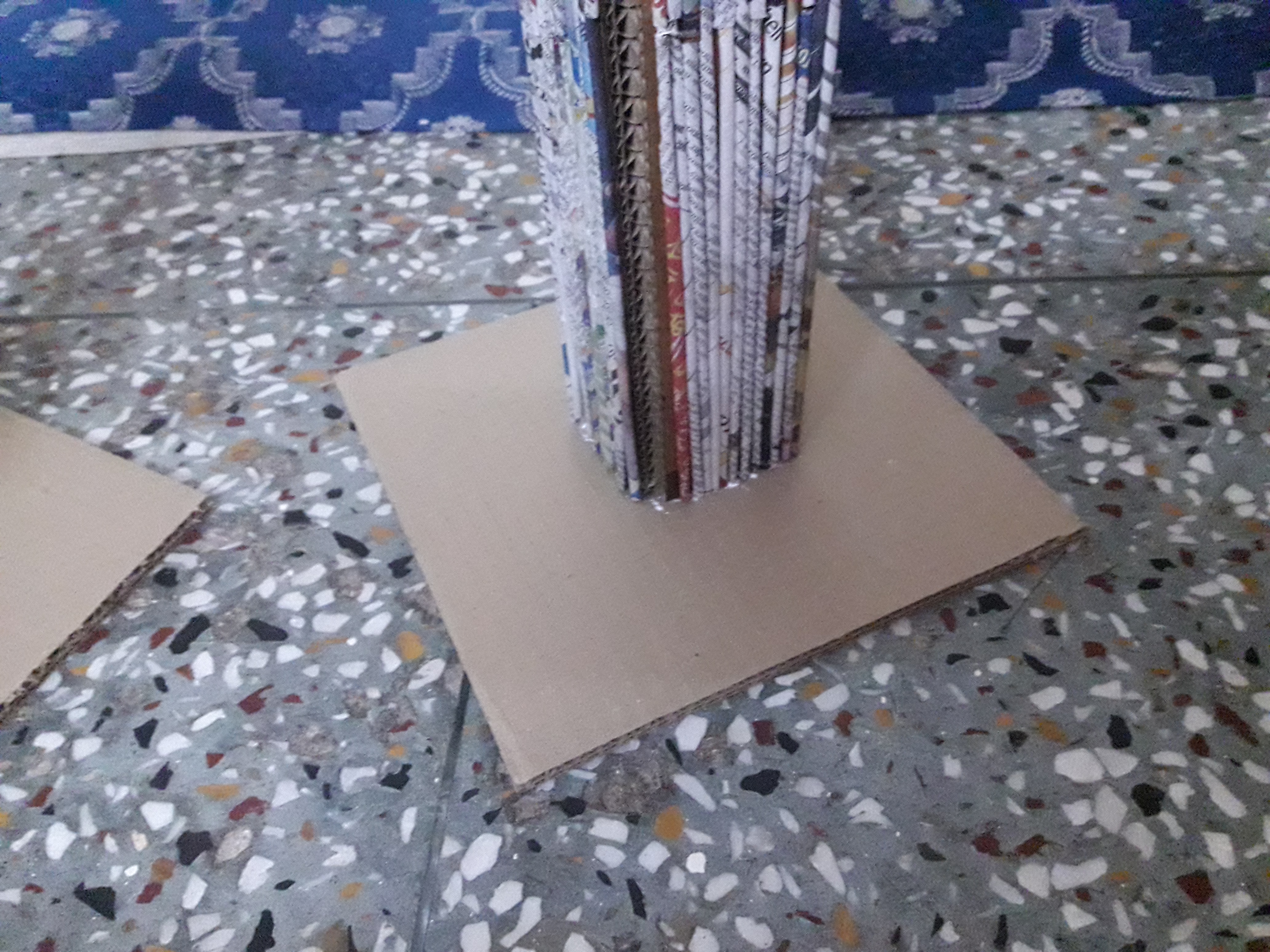 DIY PAPER TABLE : 4 Steps - Instructables