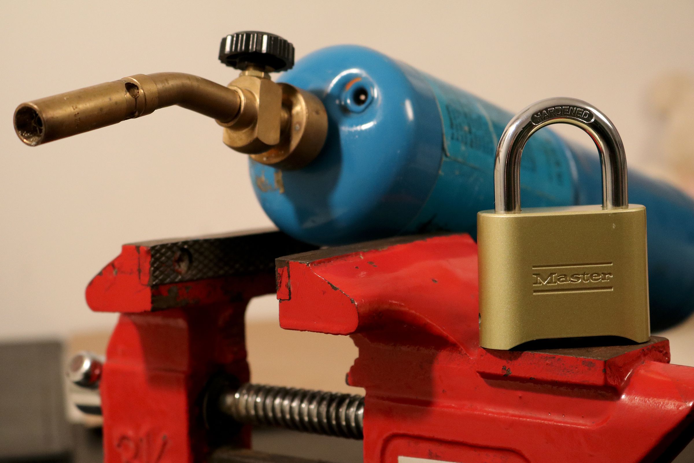 How to Open Locks With a Blowtorch - Instructables