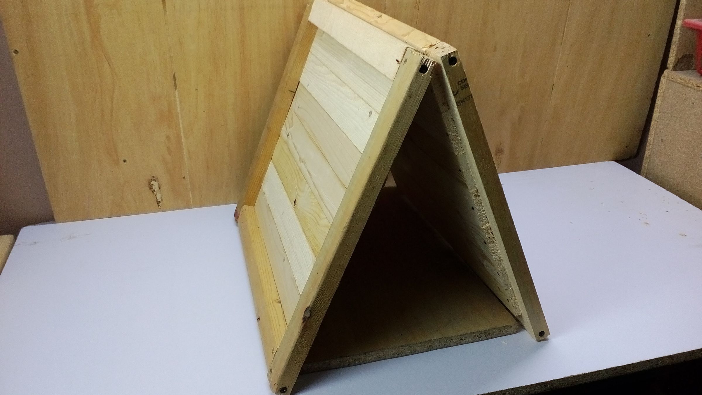 Triangle Wooden Pet House : 7 Steps (with Pictures) - Instructables
