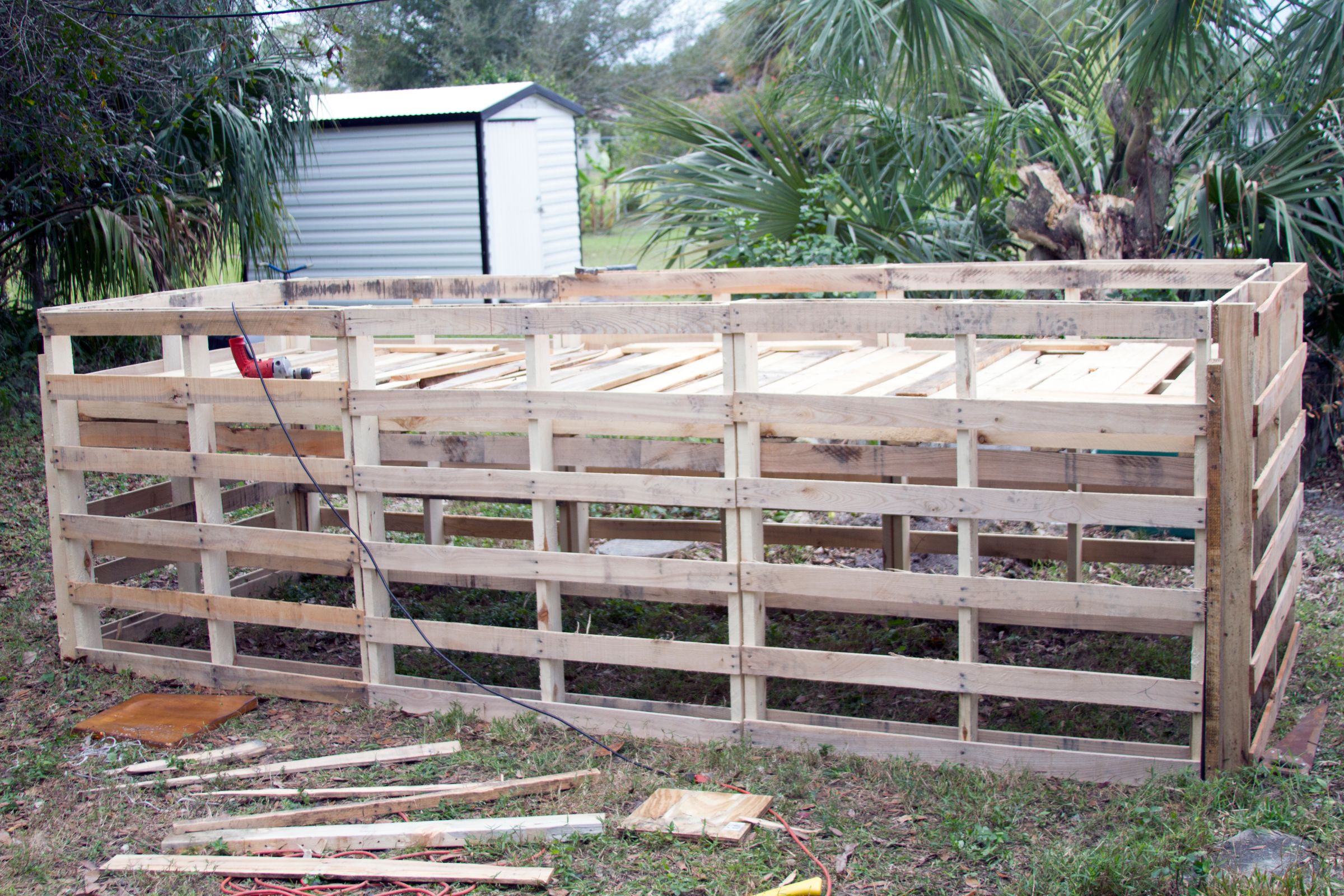 Raised Pallet Garden : 3 Steps (with Pictures) - Instructables