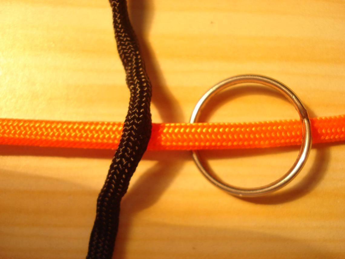 How to Make a Box Knot Keychain Out of Paracord : 11 Steps - Instructables
