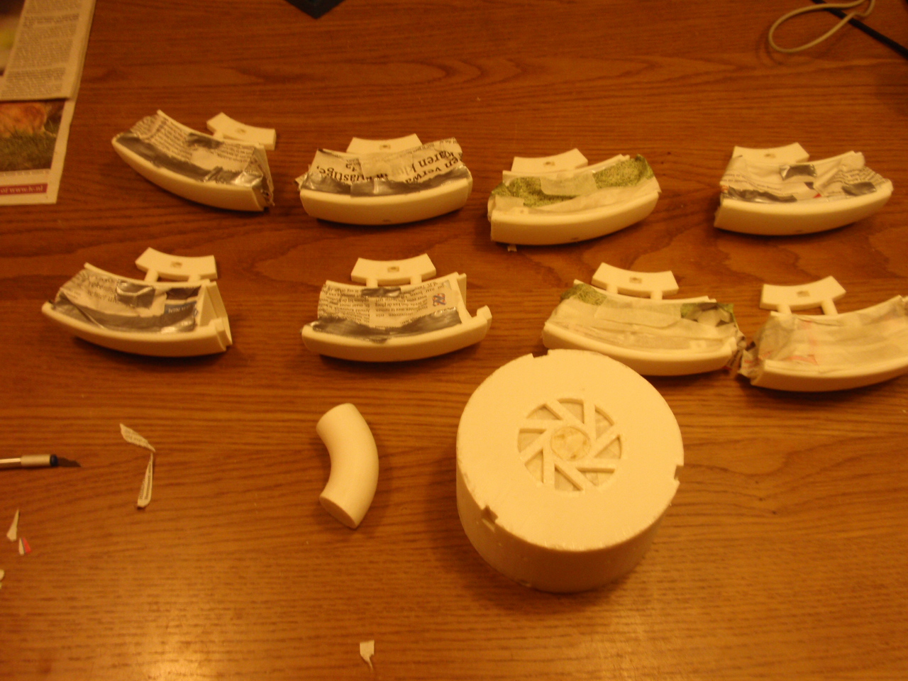 A Fully 3D Printable GlaDOS Robotic Ceiling Arm Lamp : 11 Steps (with ...